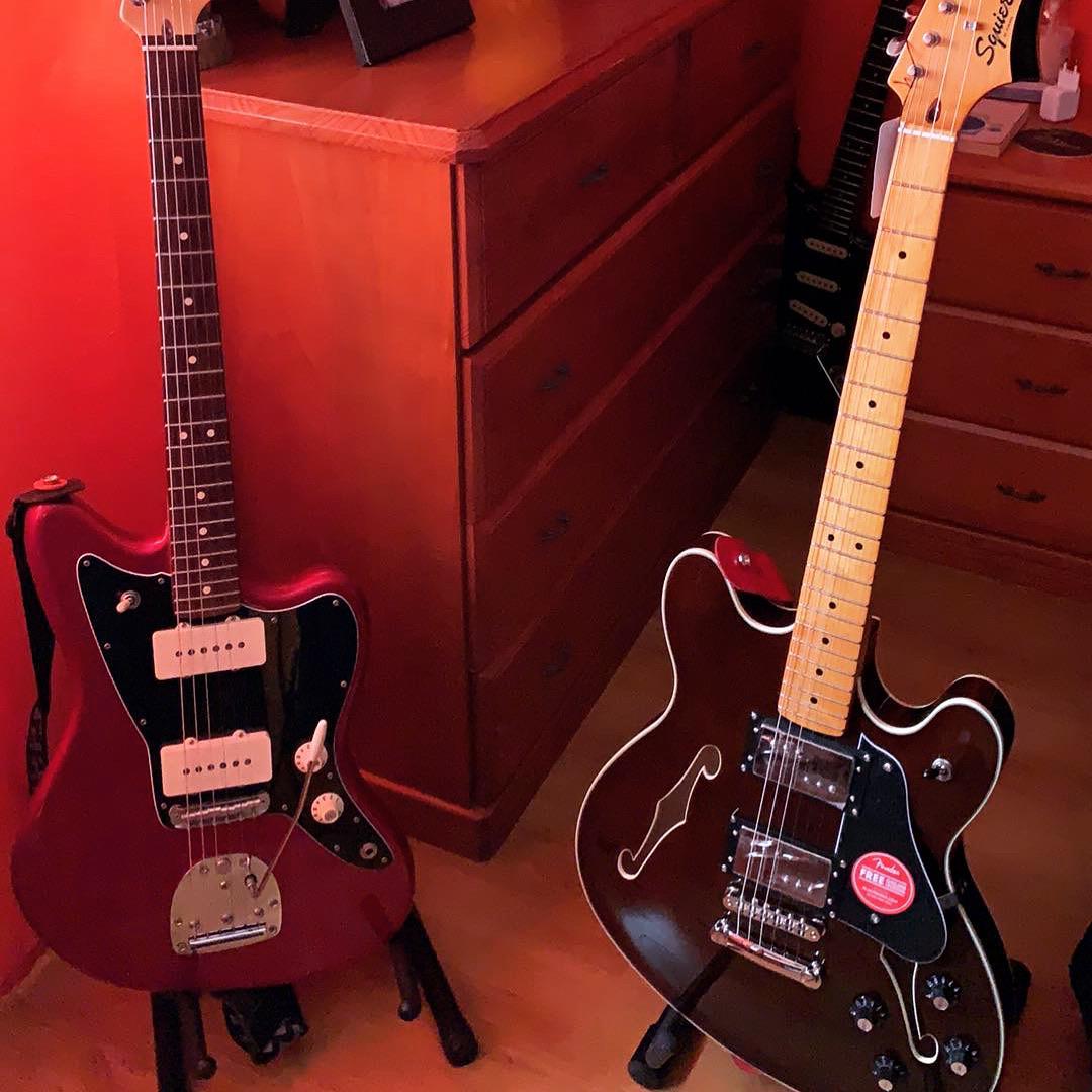 Squier CV Starcaster joins my offset family. | Scrolller