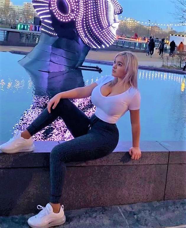 Stacked at Vegas | Scrolller