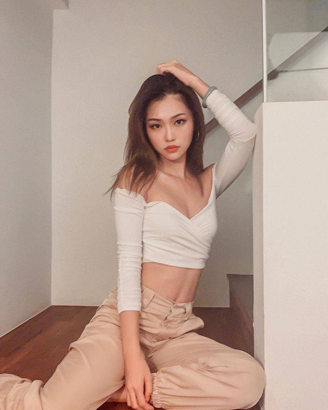 Stair base | Scrolller