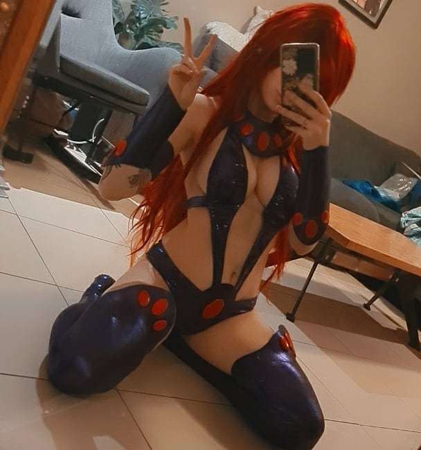 Starfire | Scrolller