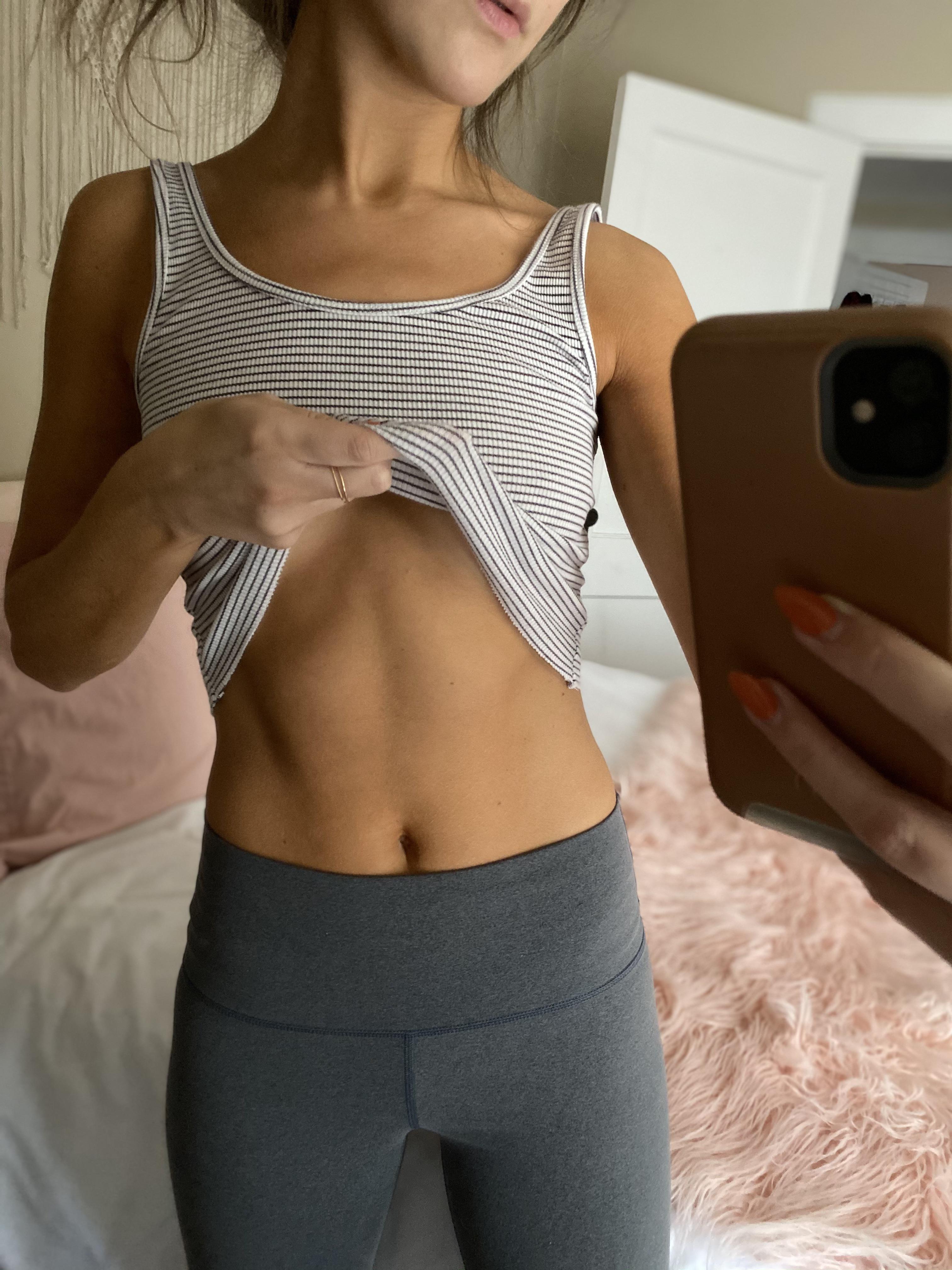 Starting the week off with a core workout😇 | Scrolller