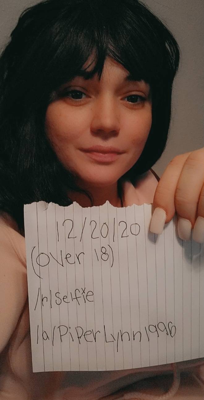 Stay at home mom, is this Verification ok? | Scrolller