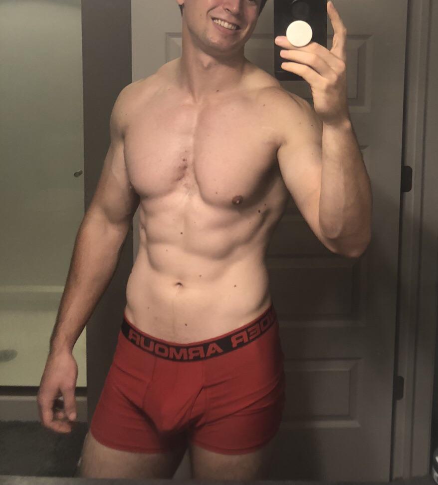 Stay lean or start bulking? | Scrolller