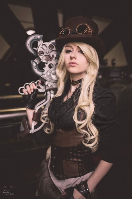 Steampunk Beauty | Scrolller
