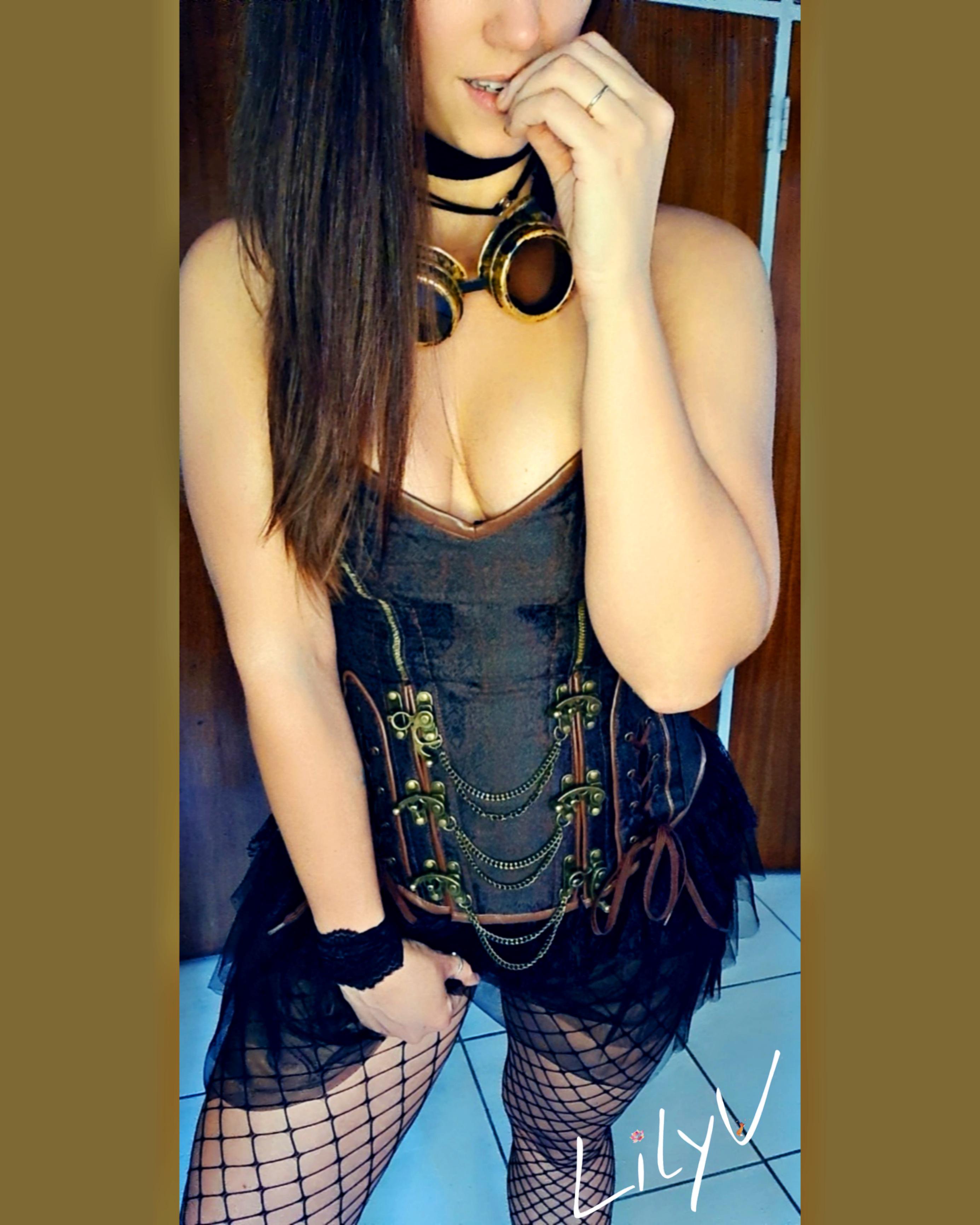 Steampunk kinky style... | Scrolller