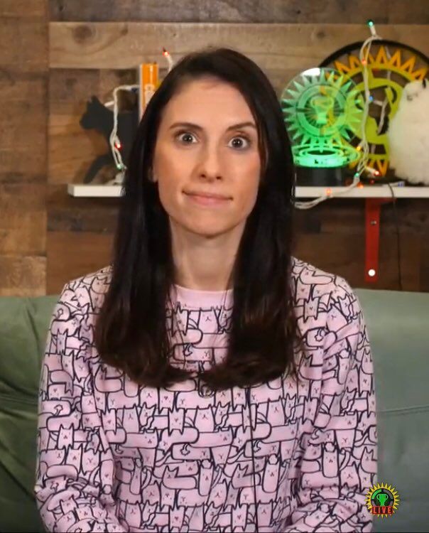 Steph Reaction Pic (1) | Scrolller