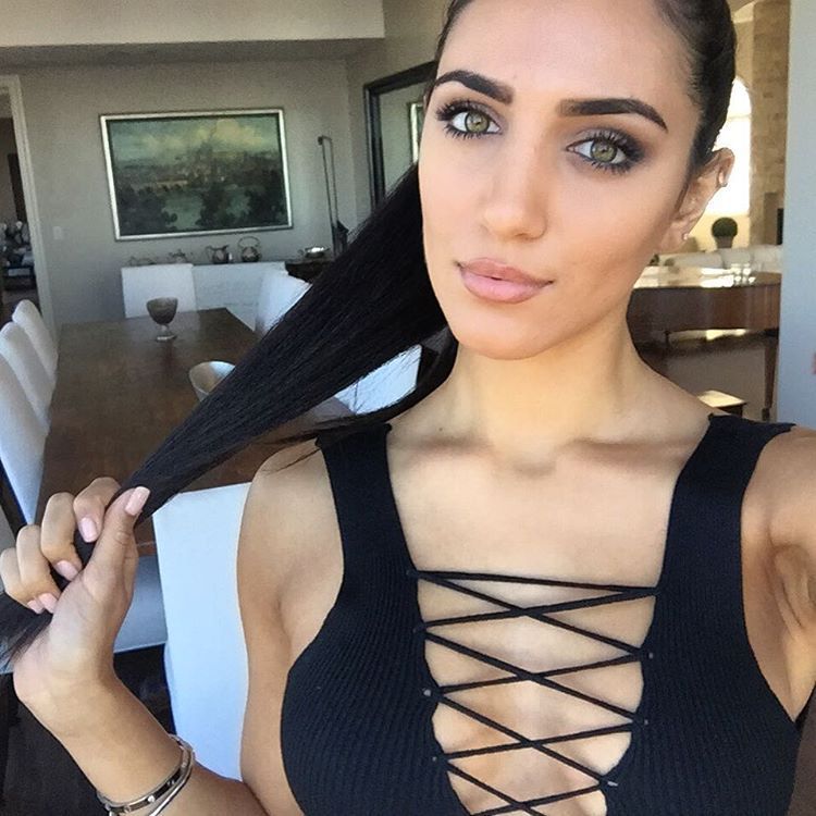 Stephanie Elie Malouf | Scrolller