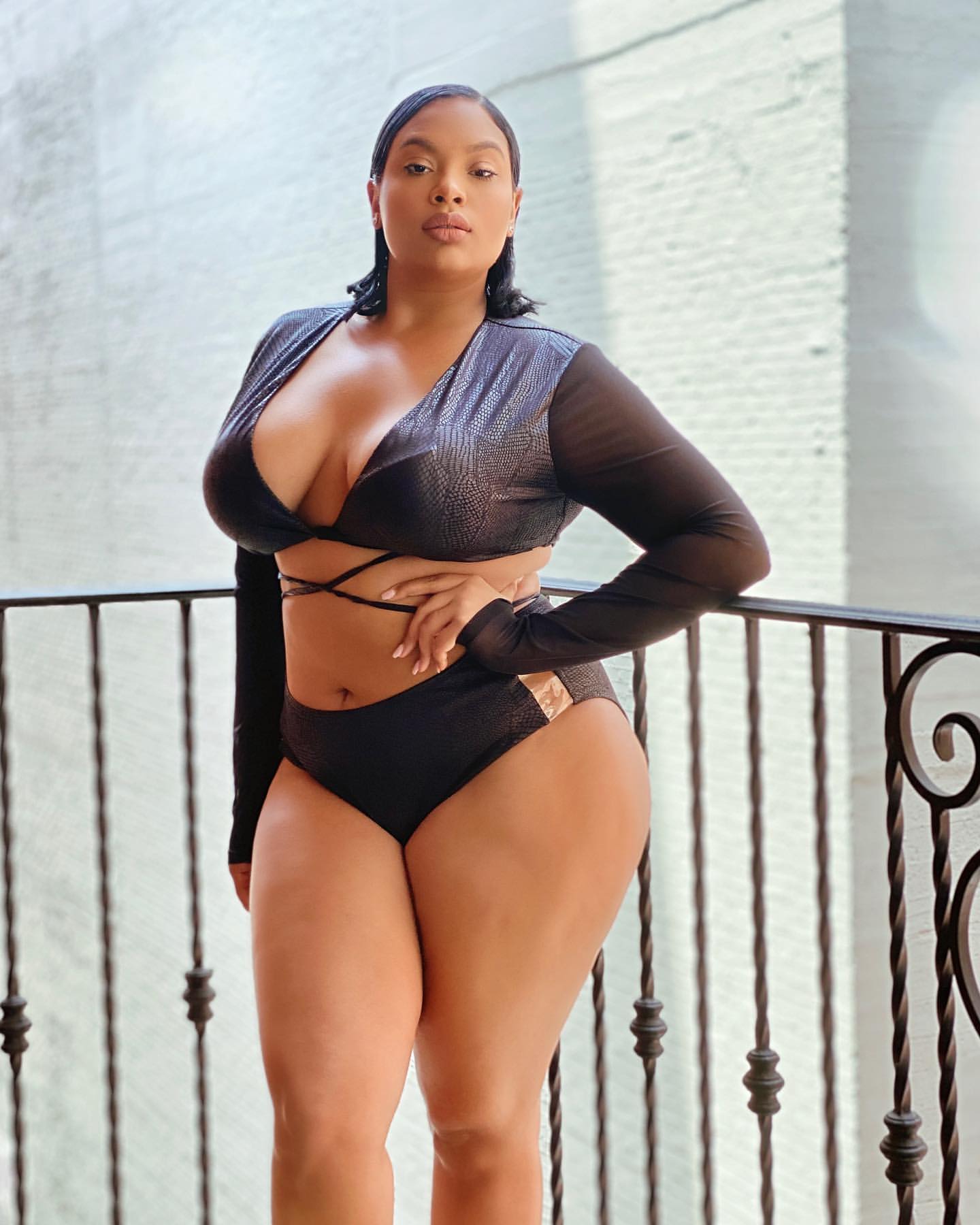 Stephanie Novas | Scrolller