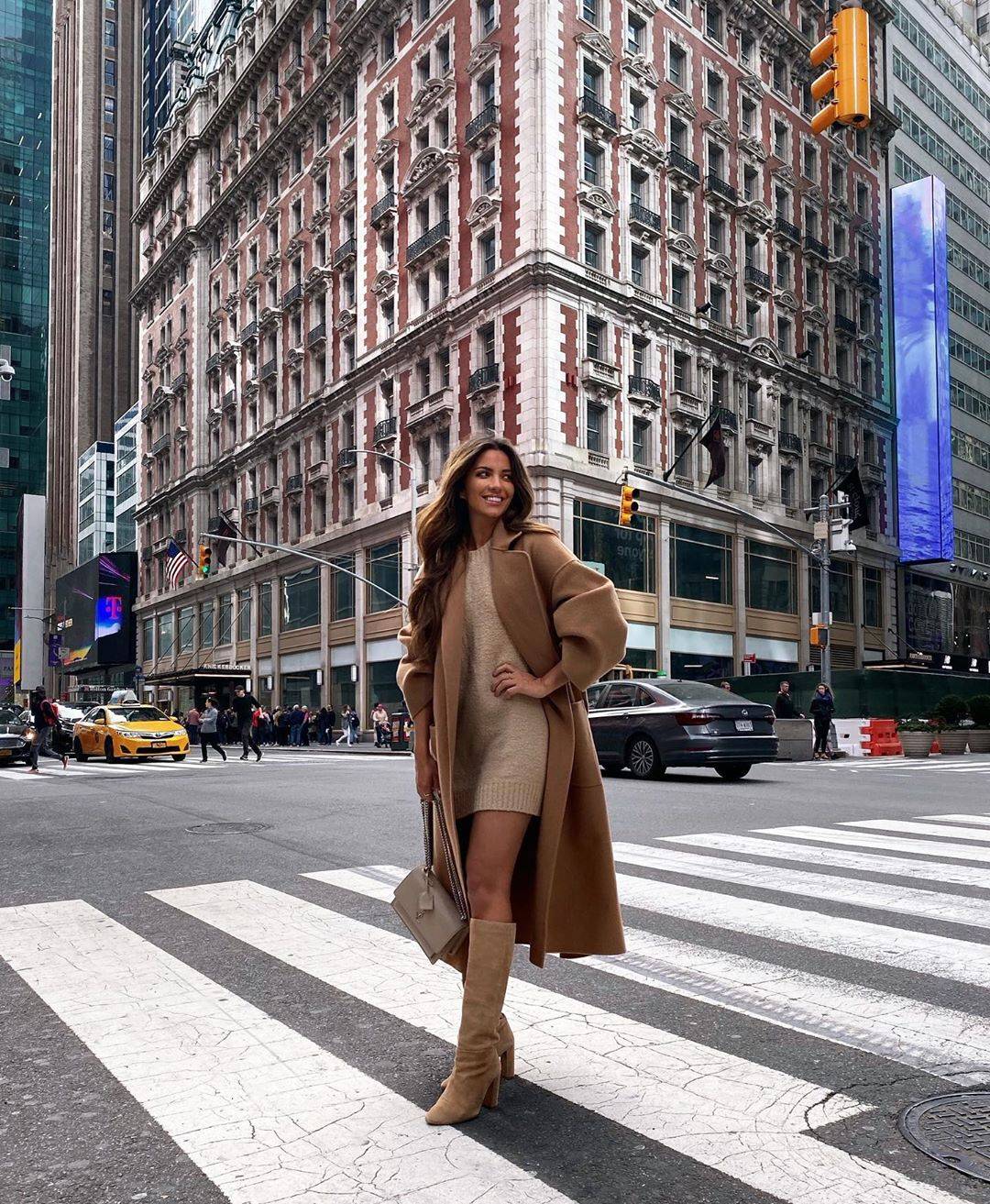 Stephanie | Scrolller