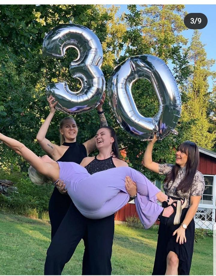 Stepmom and her sisters | Scrolller