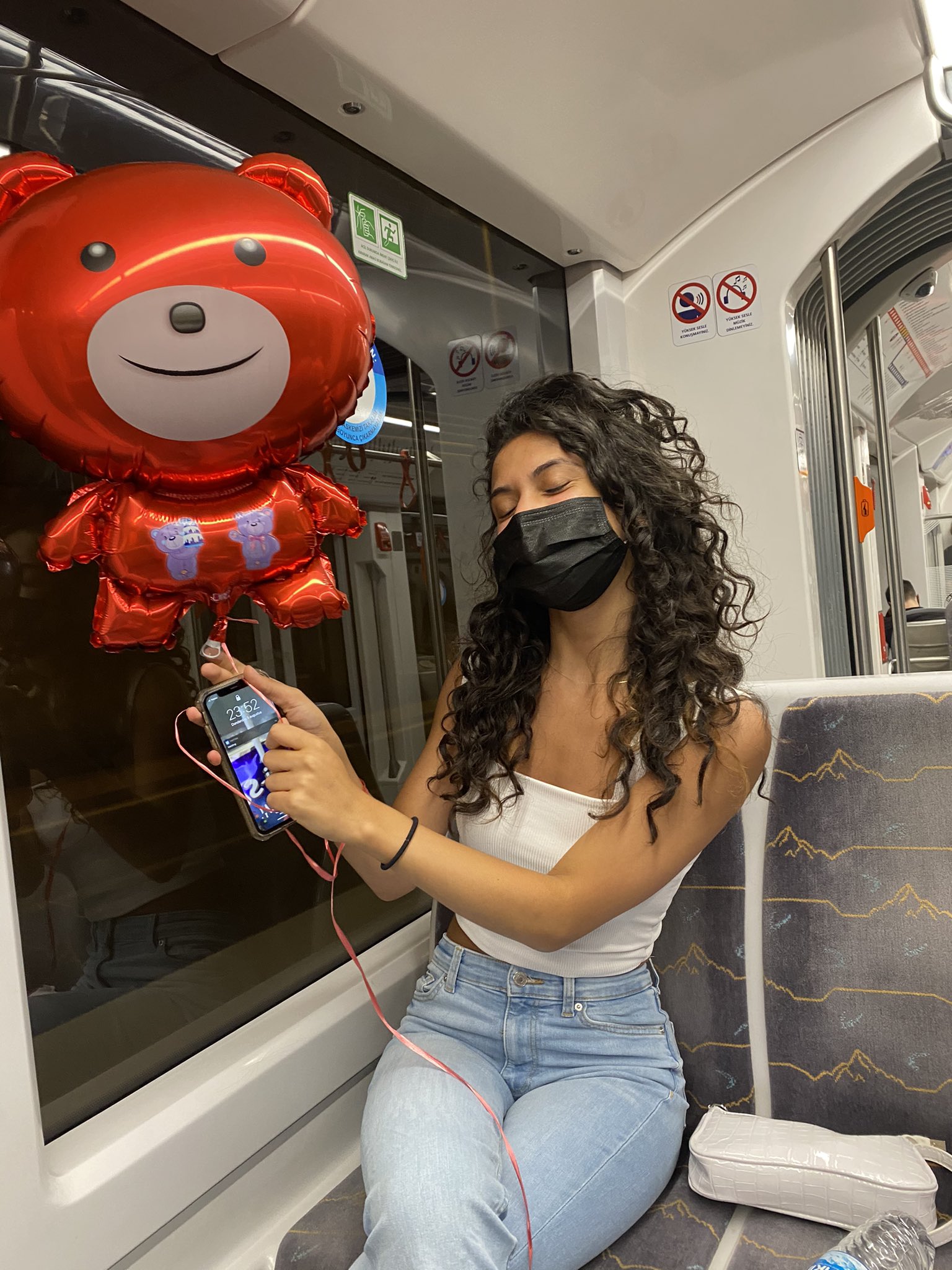 Stepsis promised me a bj if I bought her this balloon | Scrolller