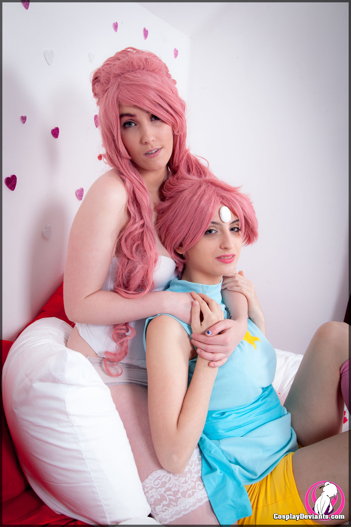 [Steven Universe] Rose Quatrz & Pearl | Scrolller