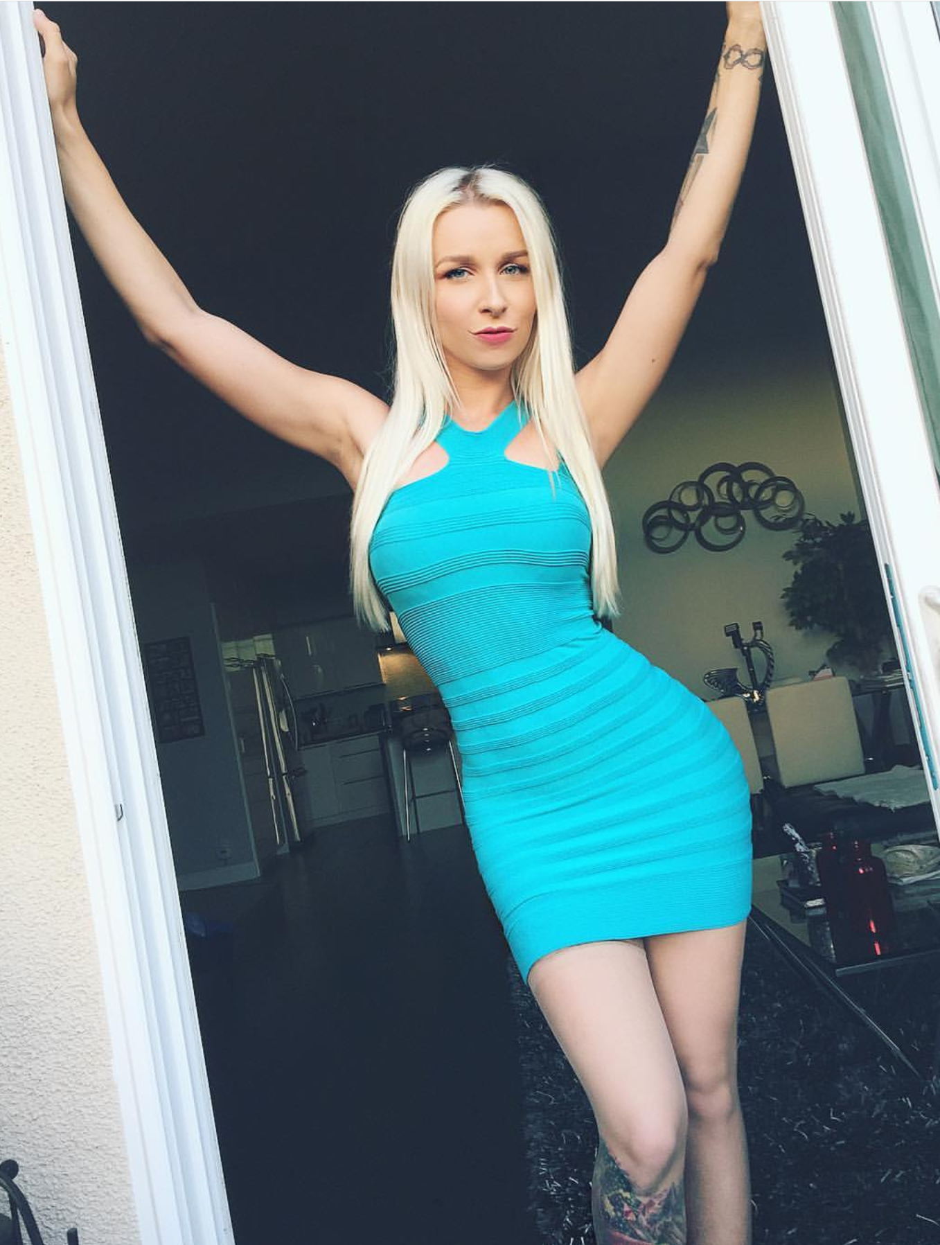 Stevie Shae | Scrolller