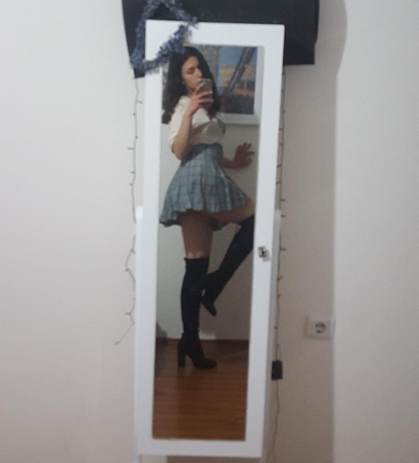 Still high school hoe | Scrolller