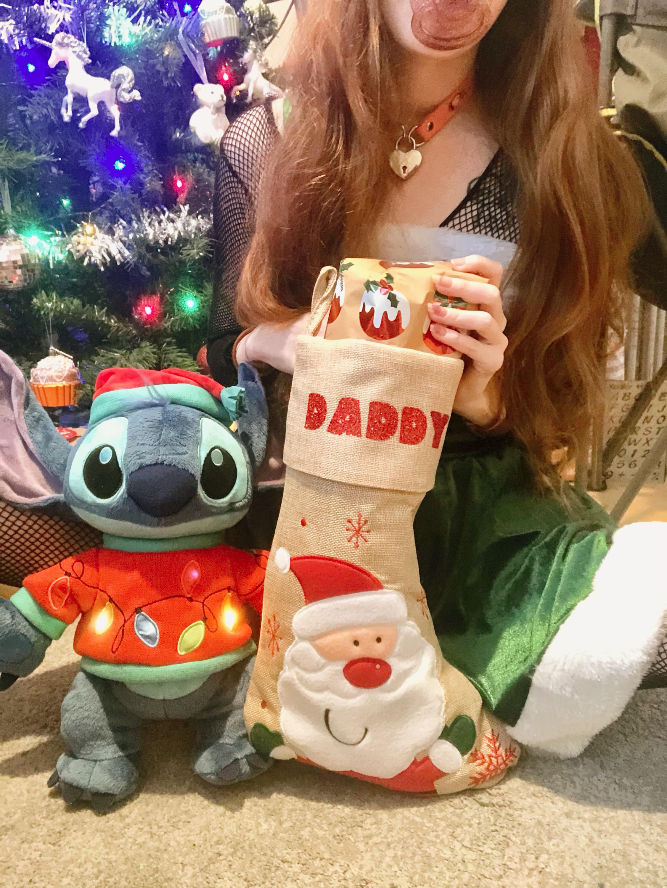 Stitch being the best little helper! 🥰 | Scrolller