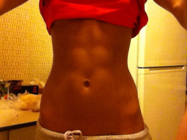 Stomach selfie | Scrolller