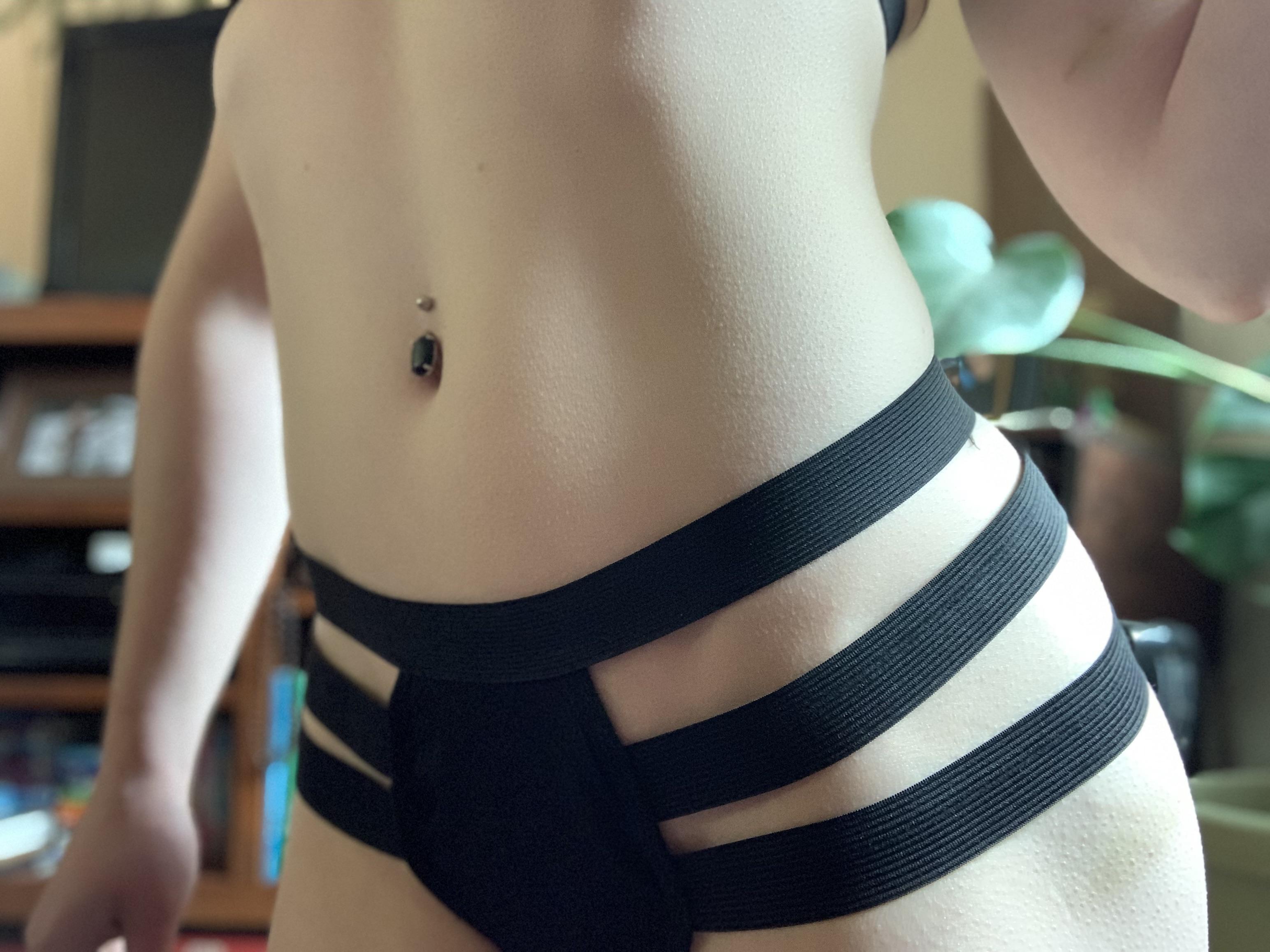 Strap Up | Scrolller