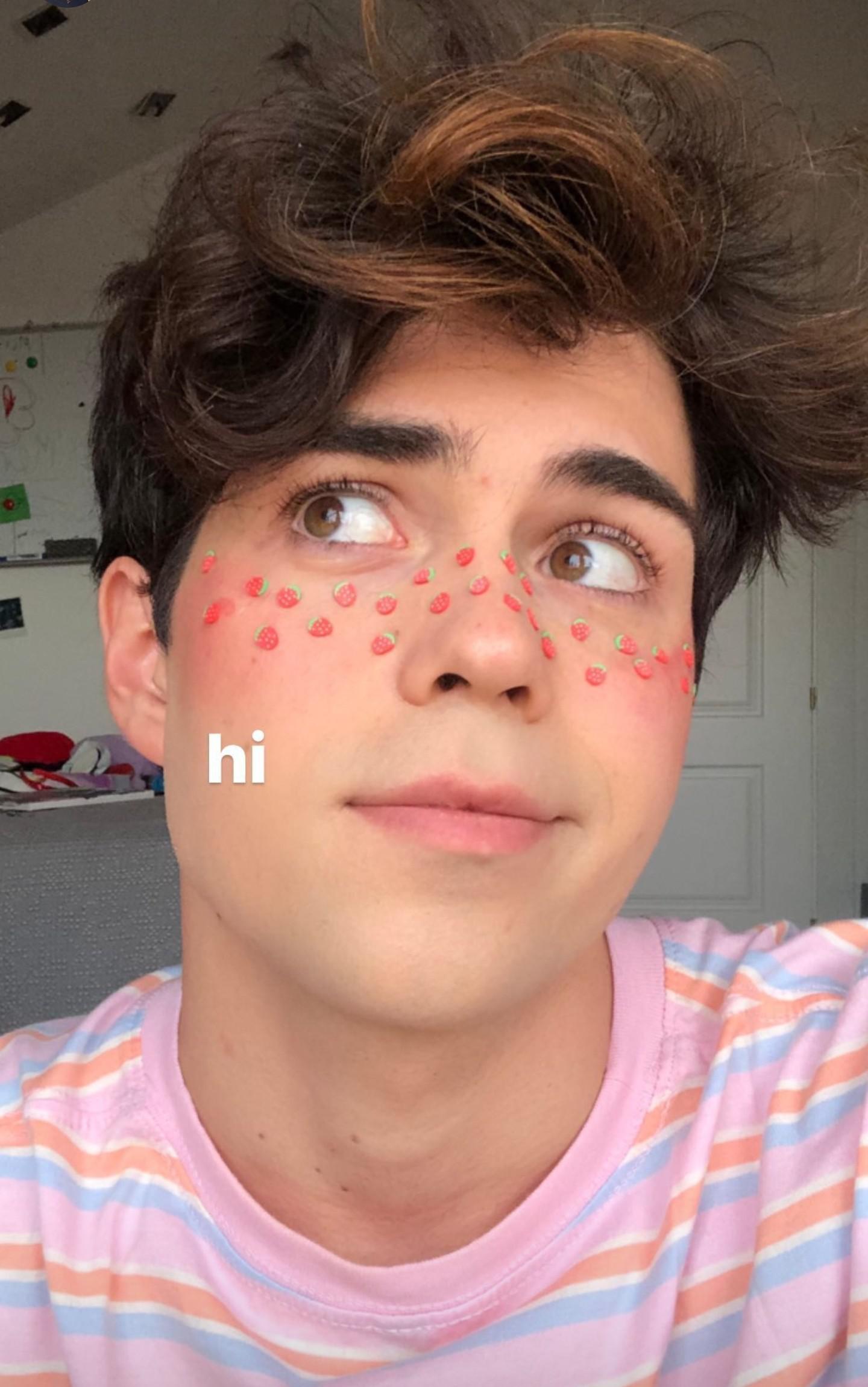 Strawberry Benji 🍓 | Scrolller