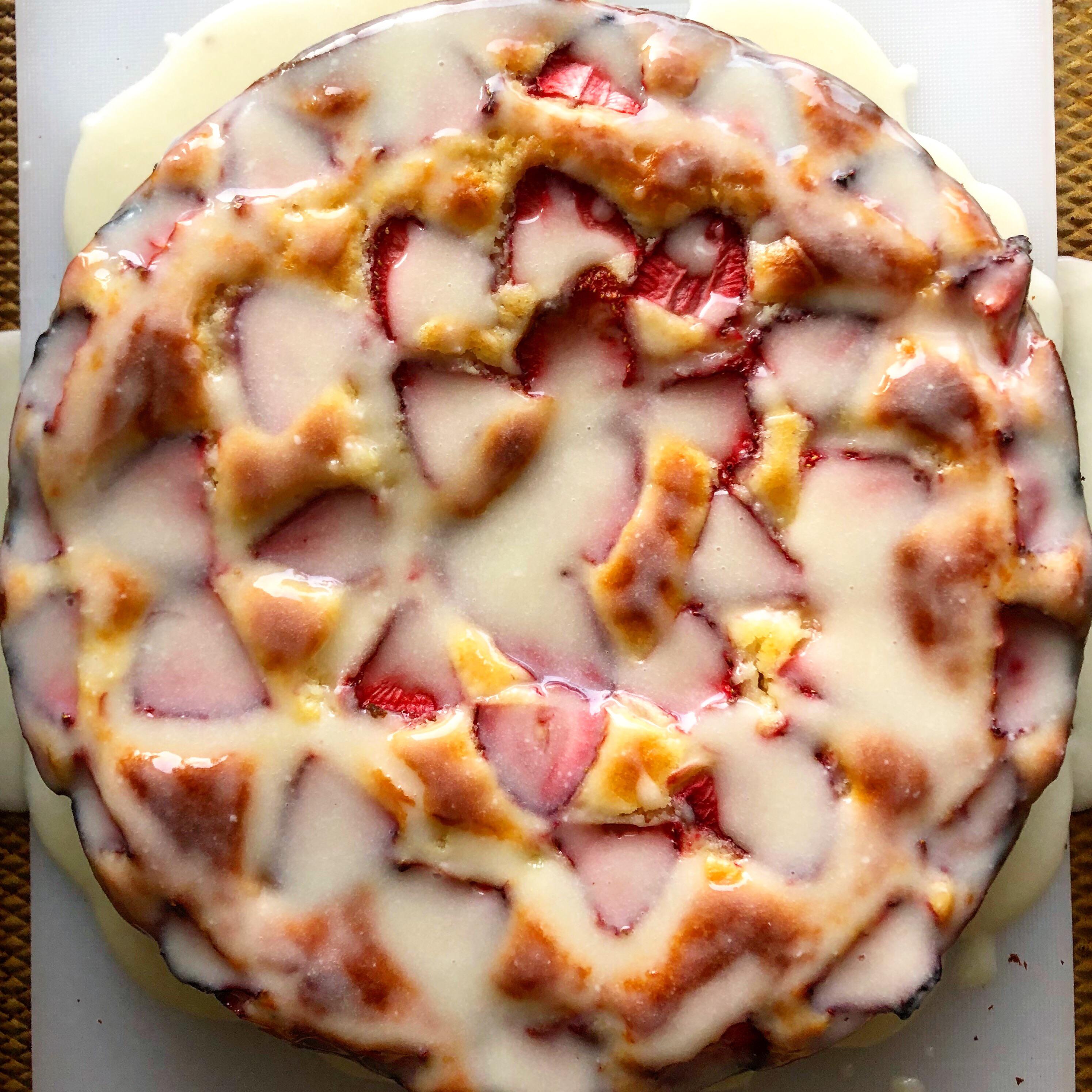 Strawberry Yogurt Cake! | Scrolller