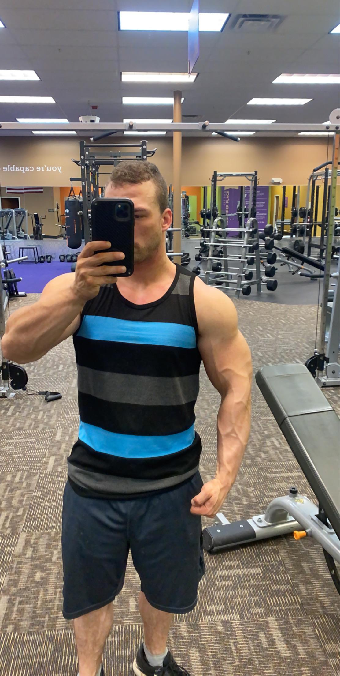 Strong pump | Scrolller