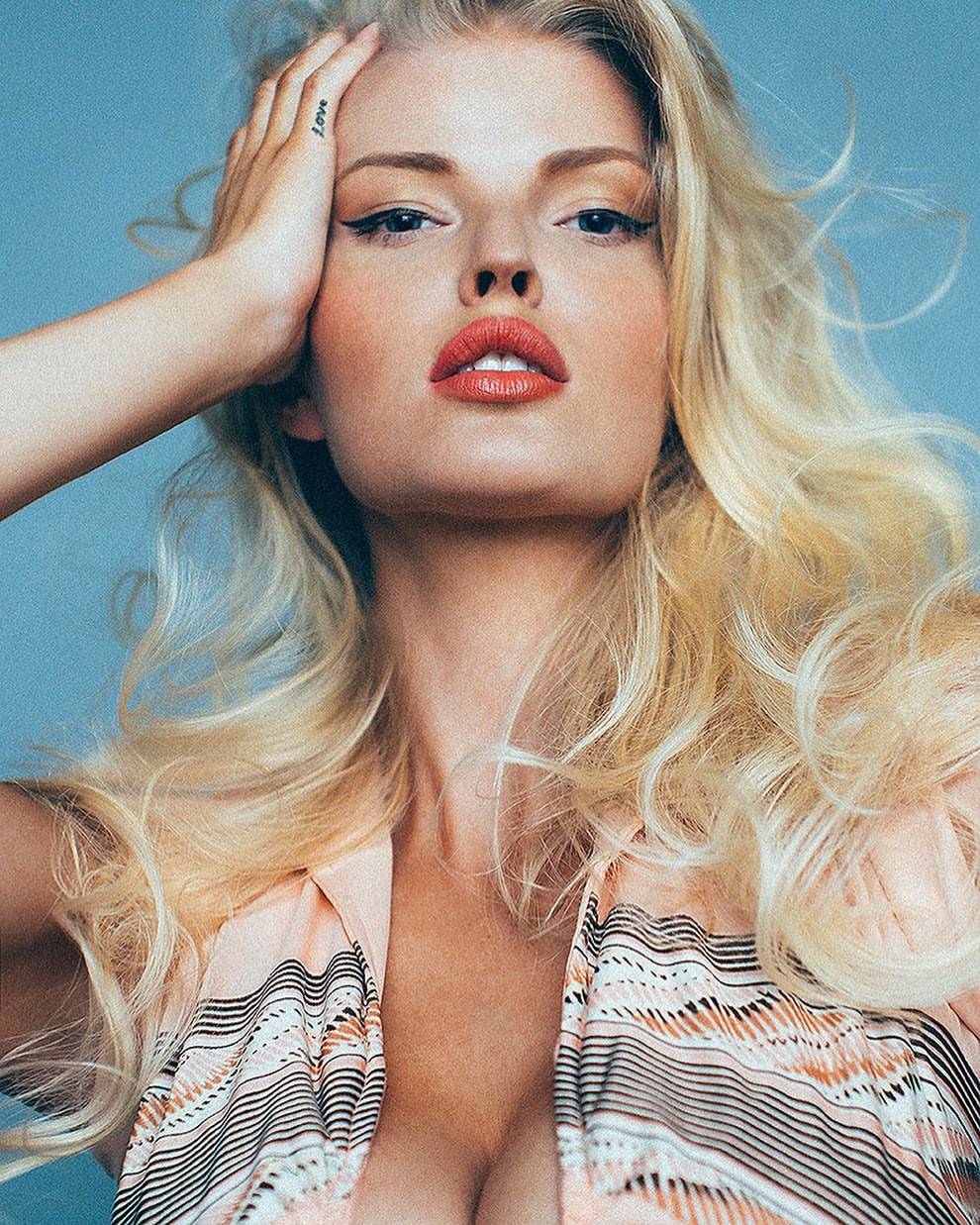 Stunning | Scrolller