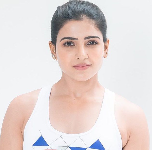 Stunning Samantha | Scrolller