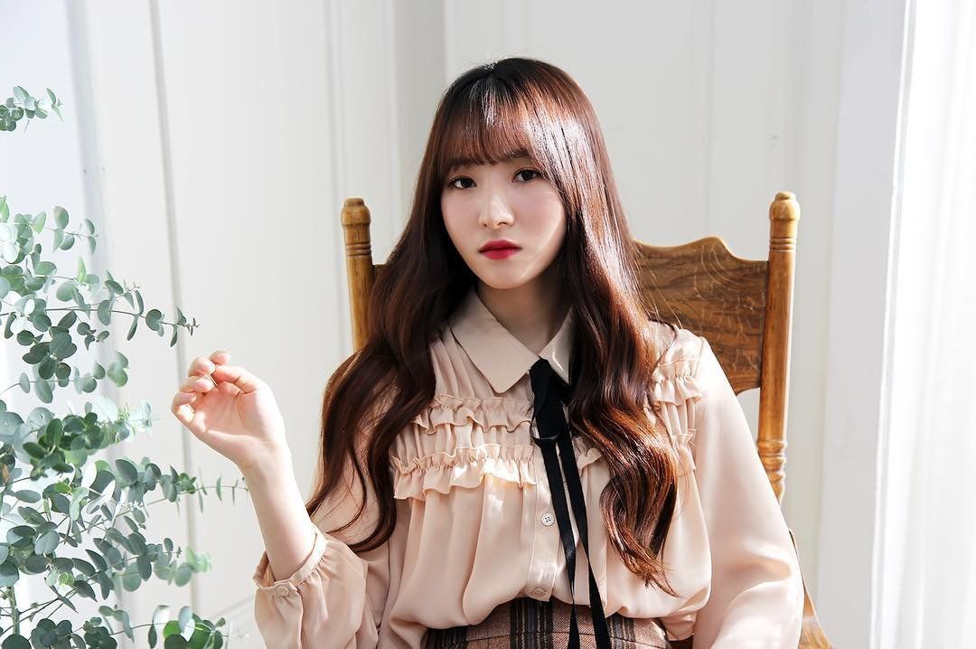 SuA | Scrolller