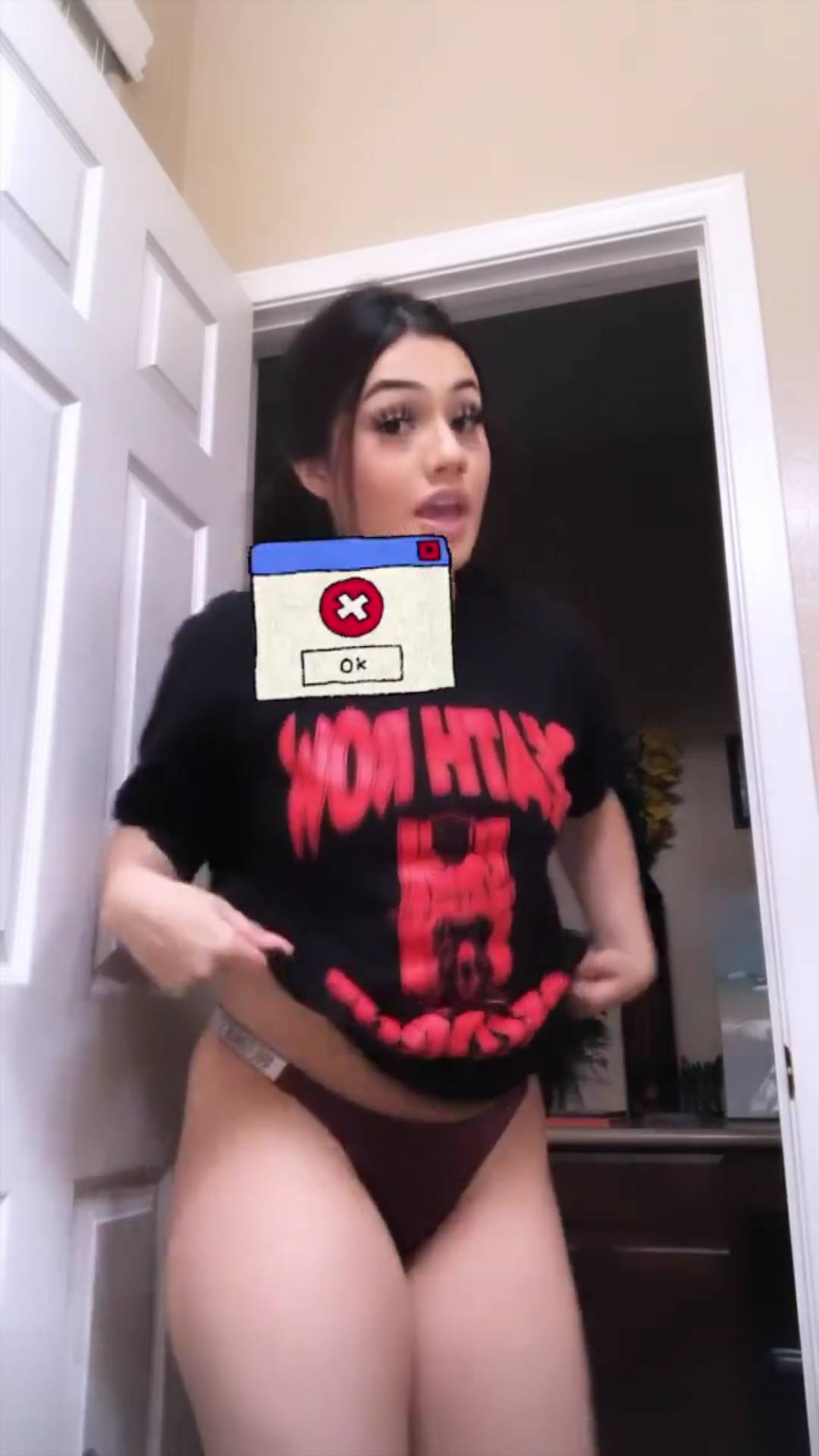 Sub dead? Most her IG pics gone too! Shame | Scrolller