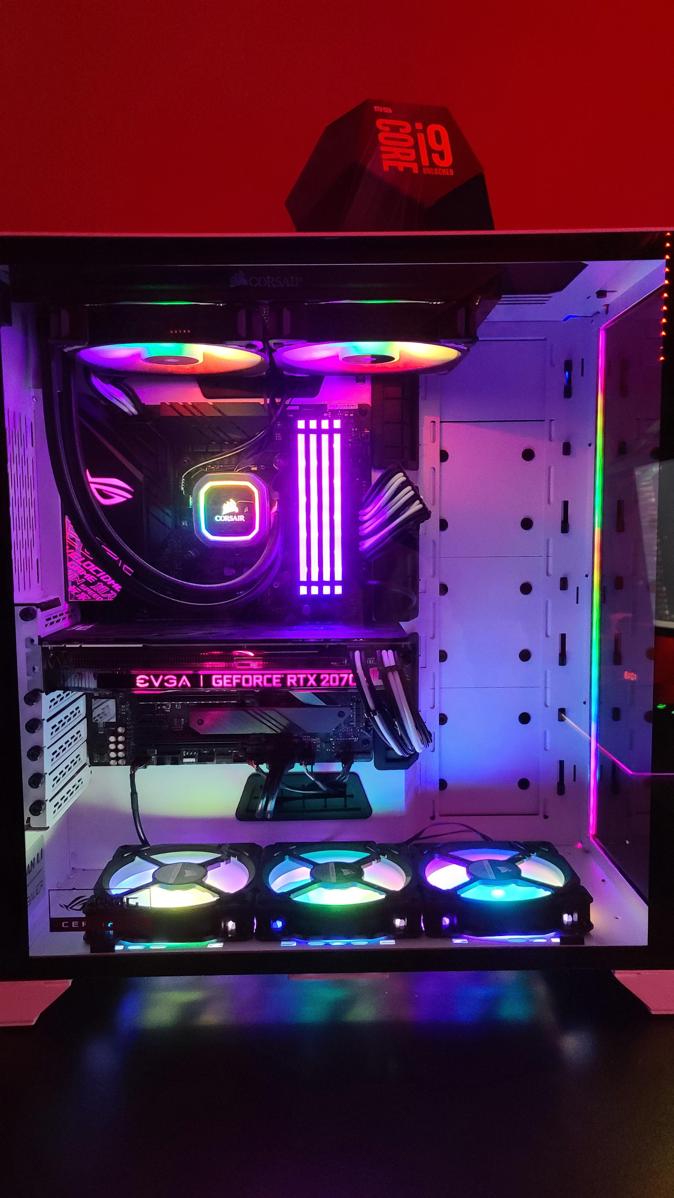 Success in my second build! It is looking absolutely amazing and I'm loving the Lian Li 011 ...