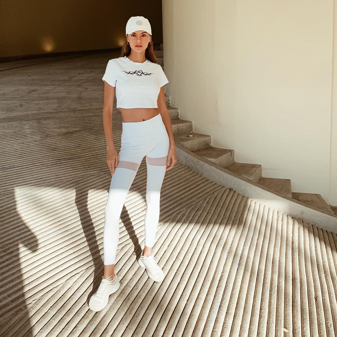 Suggestive | Scrolller