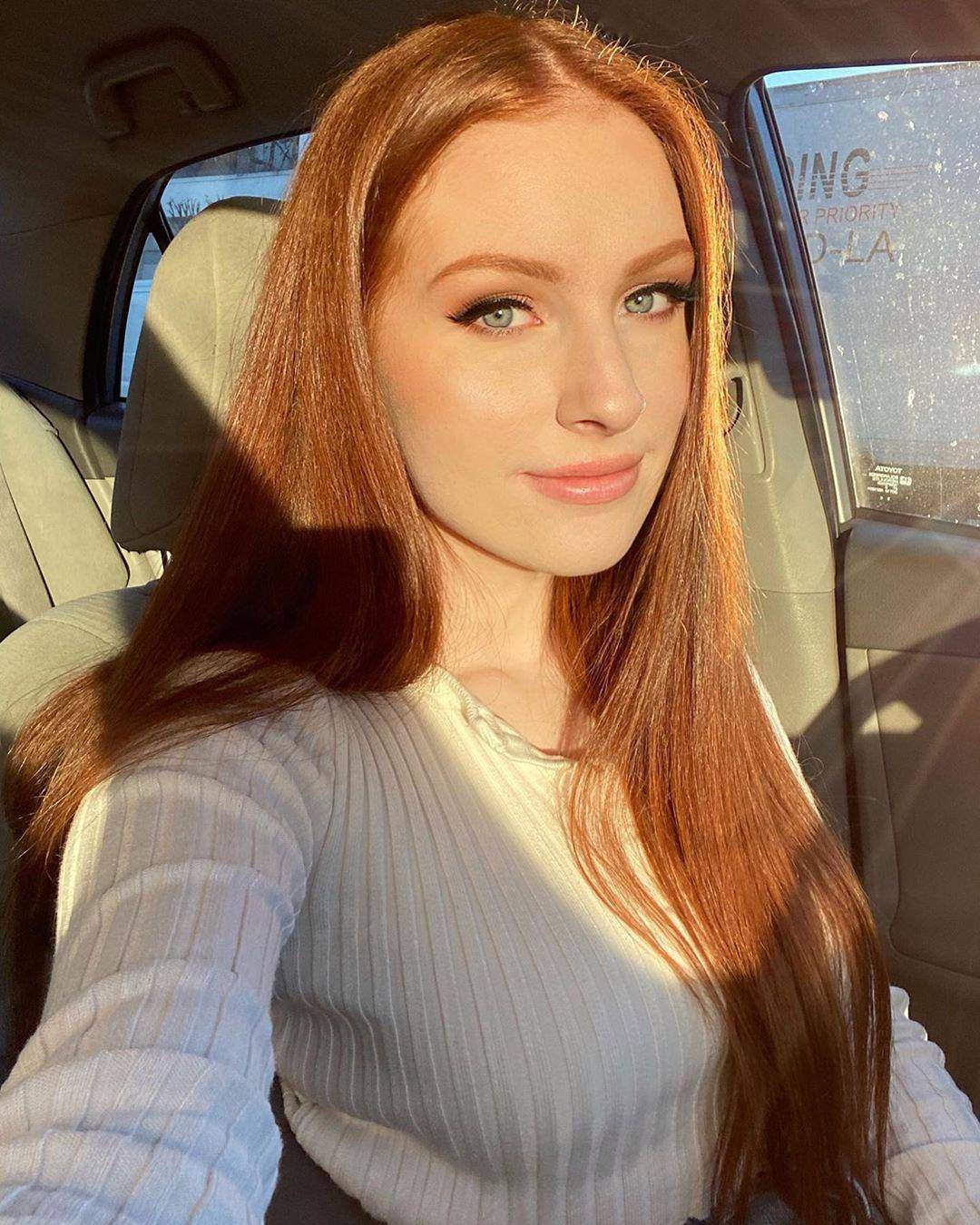 Sun-lit Sabrina | Scrolller