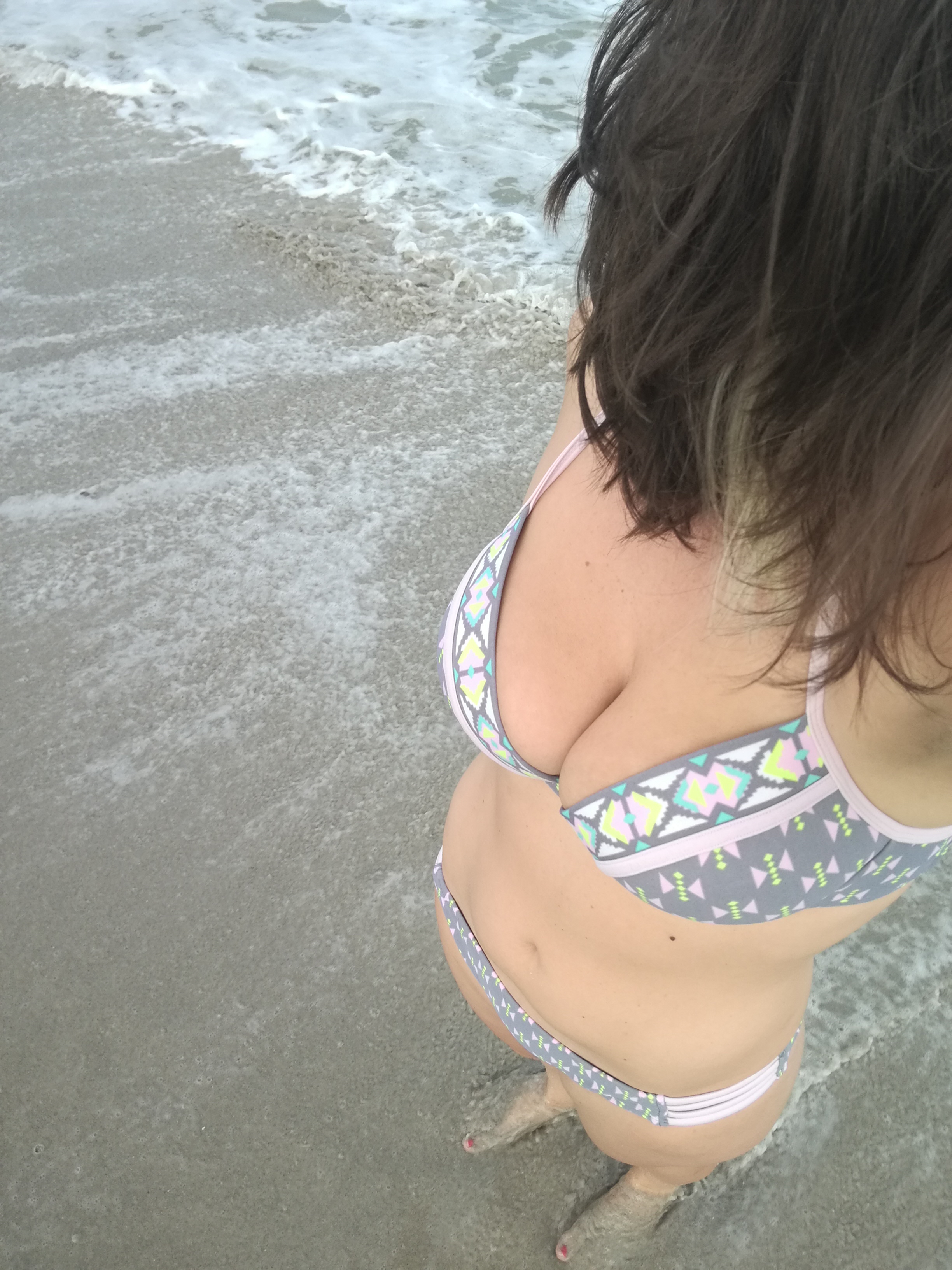 Sun, sand, salt, swimsuit [theme] | Scrolller