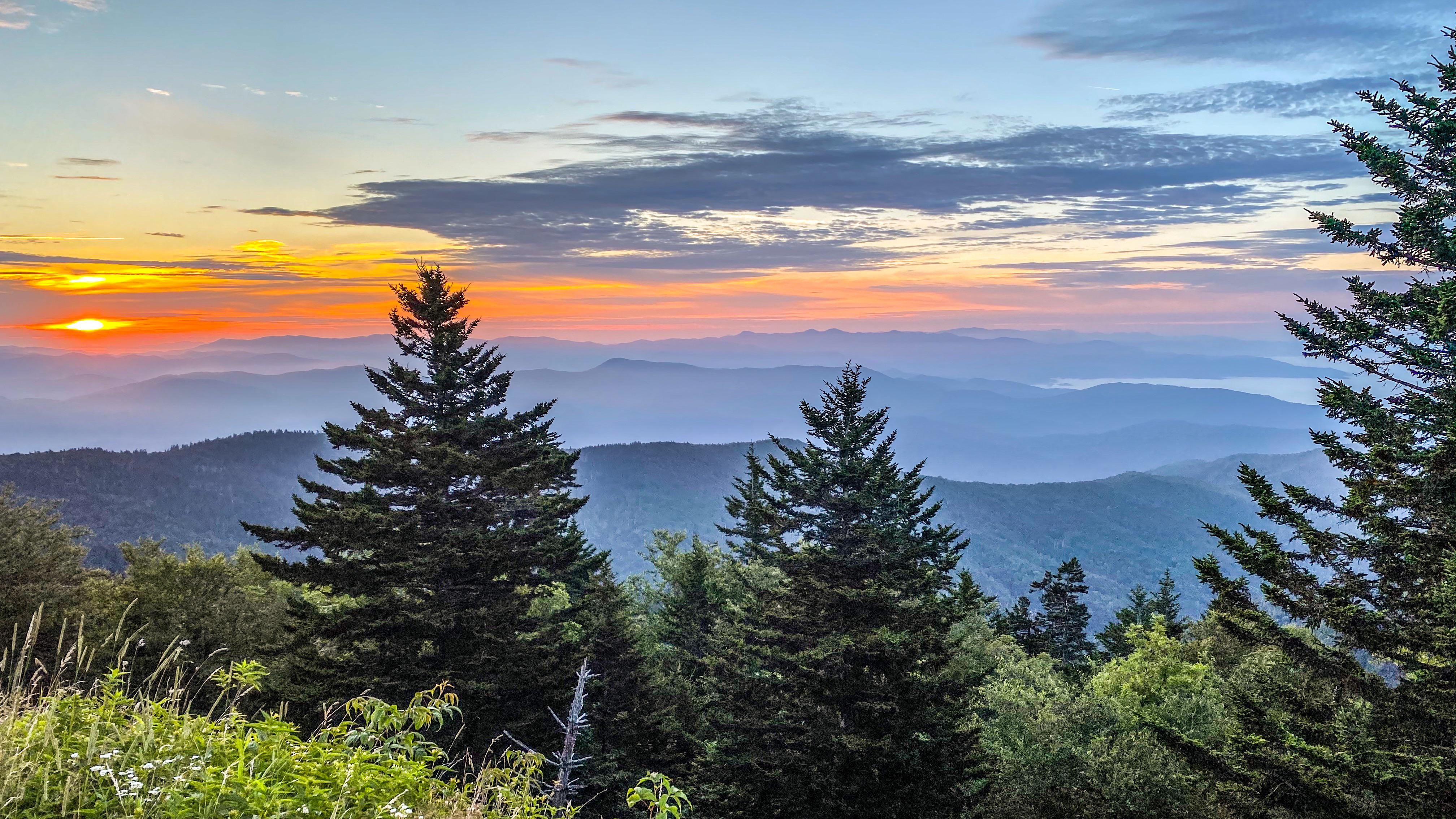 Sunrise @ Clingmans Dome. Great Smoky Mountains. | Scrolller