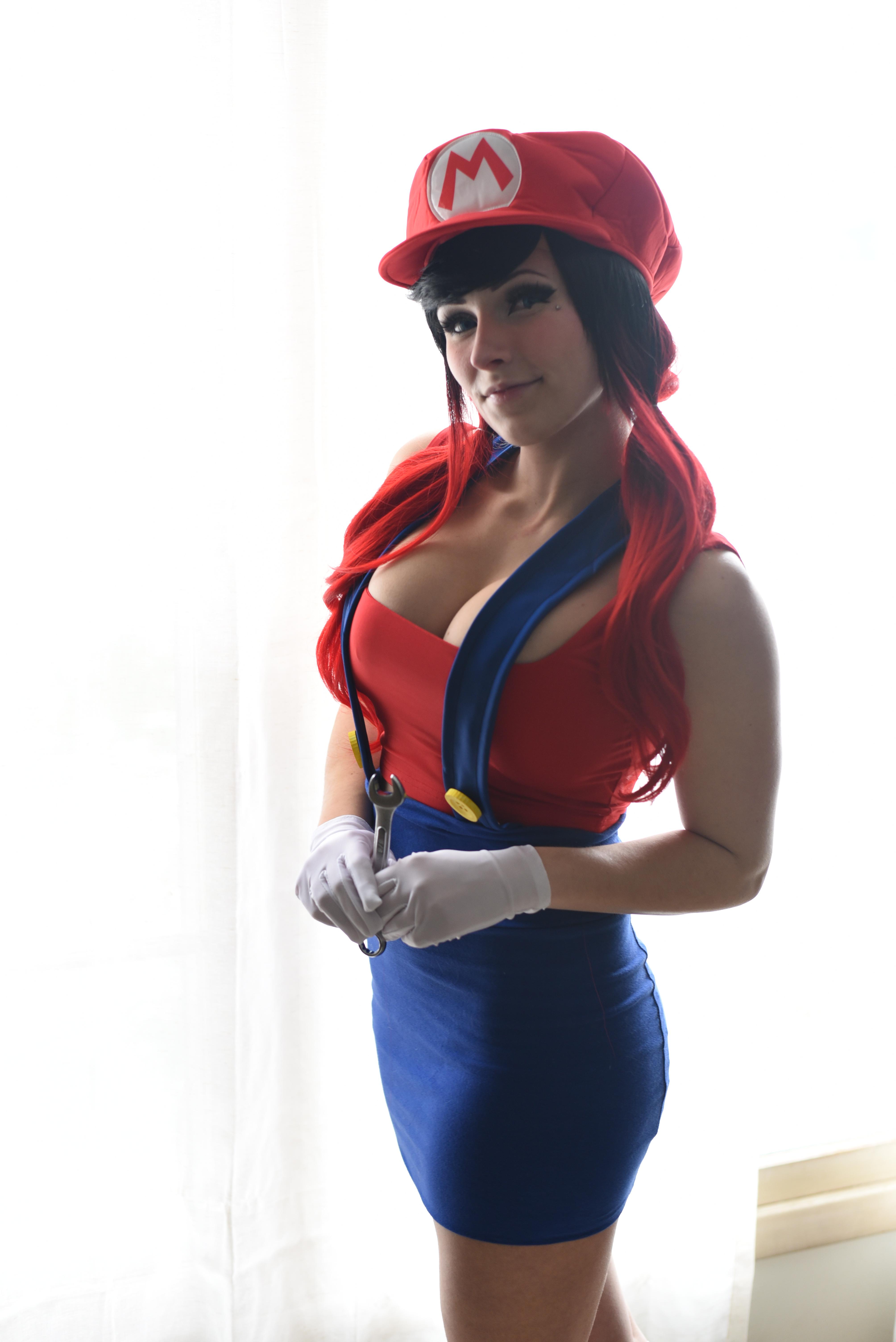Super Mario by SuteRoozu | Scrolller
