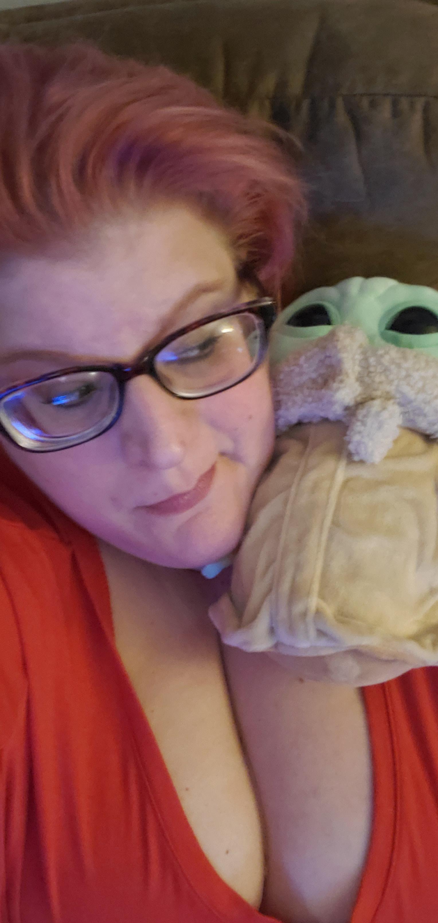 Super Mild Selfie with The Child 💚 | Scrolller