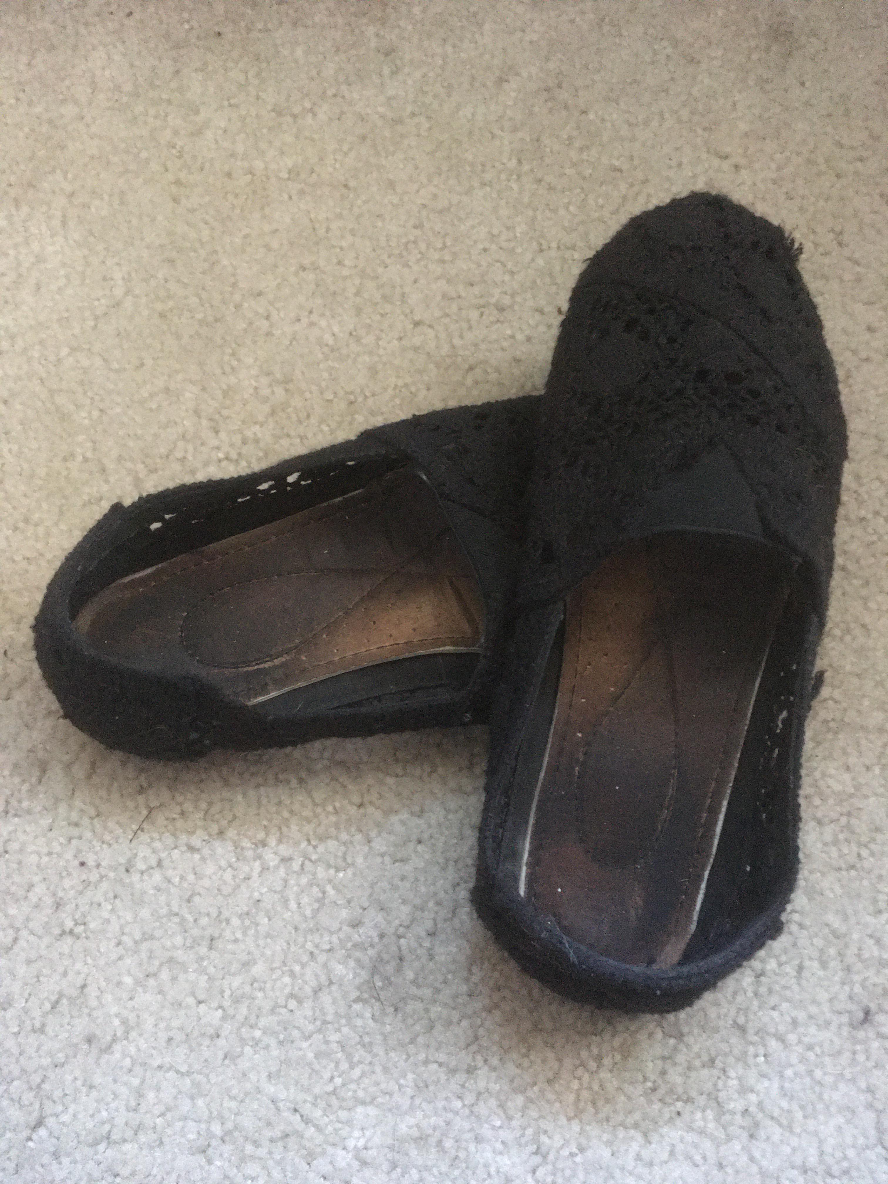 Super Nasty Black Lace Flats For Sale ;) can't wear them anymore cause of the smell. | Scrolller
