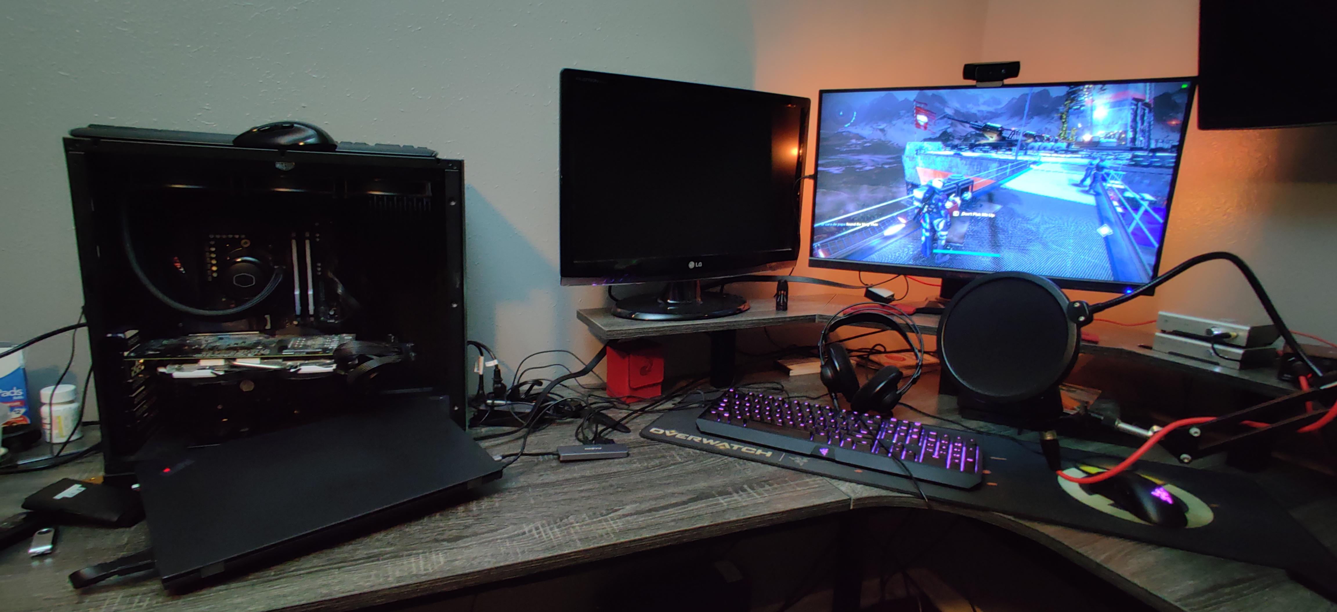 Super Sick Amazing Battlestation! | Scrolller