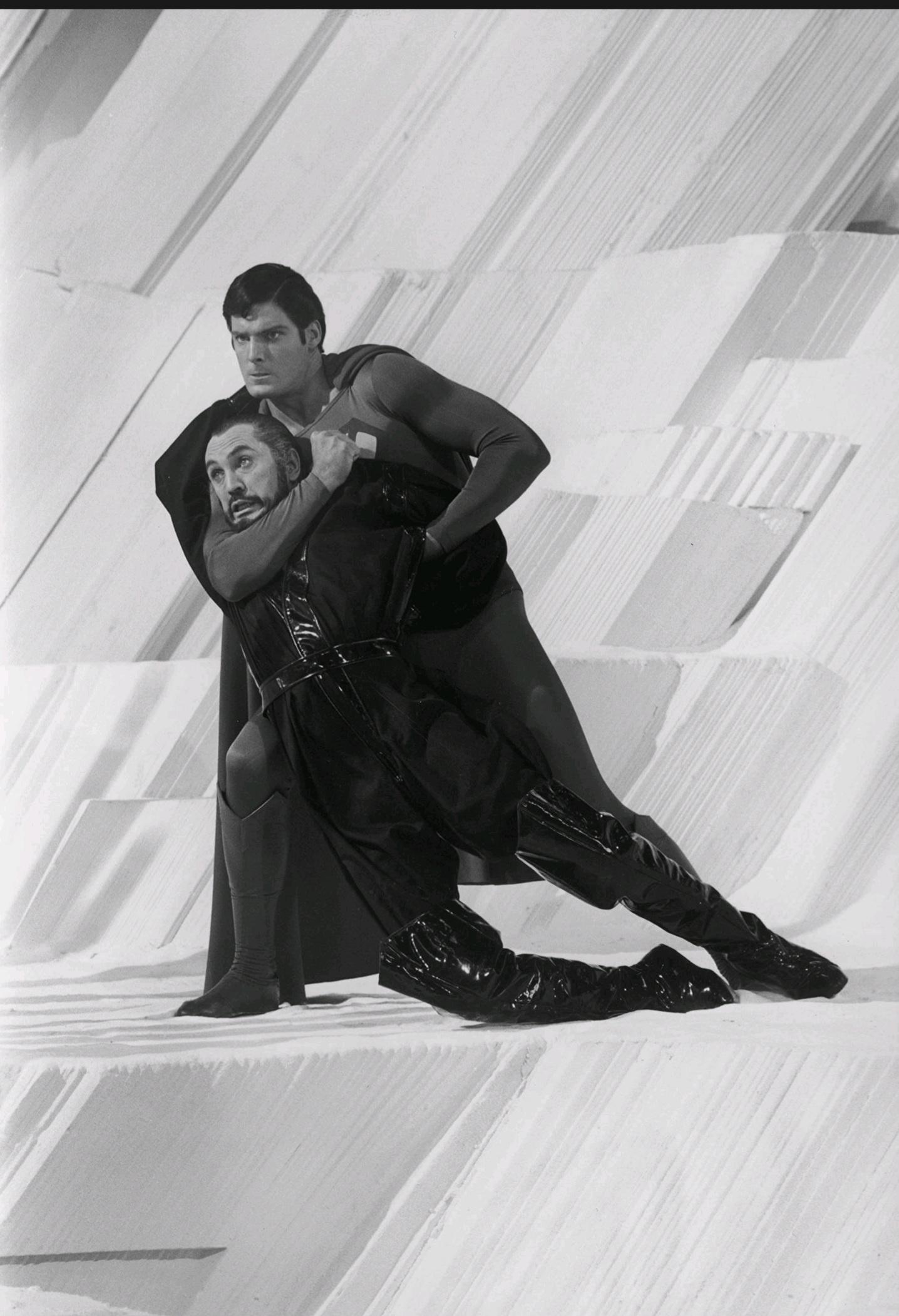 Superman vs. Zod! | Scrolller