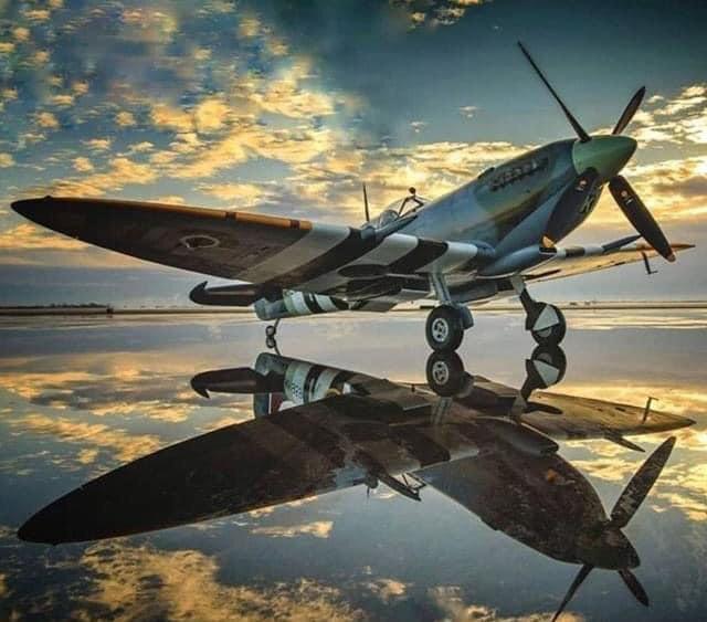 Supermarine Spitfire [640x563] | Scrolller