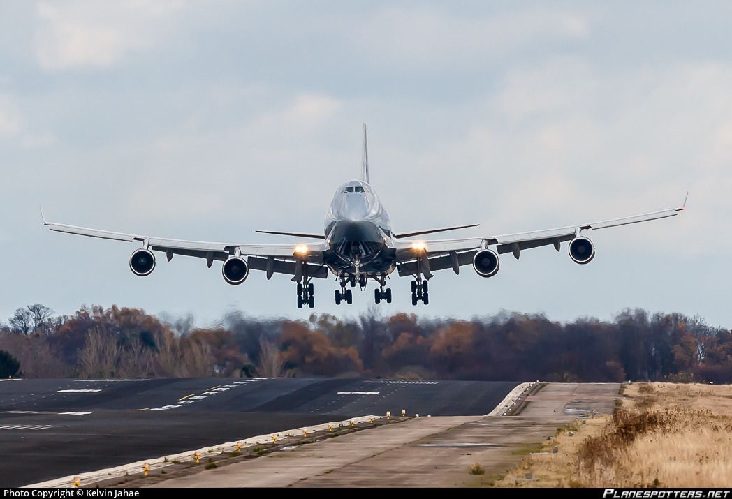 Surely the Queen of the skies Boeing 747