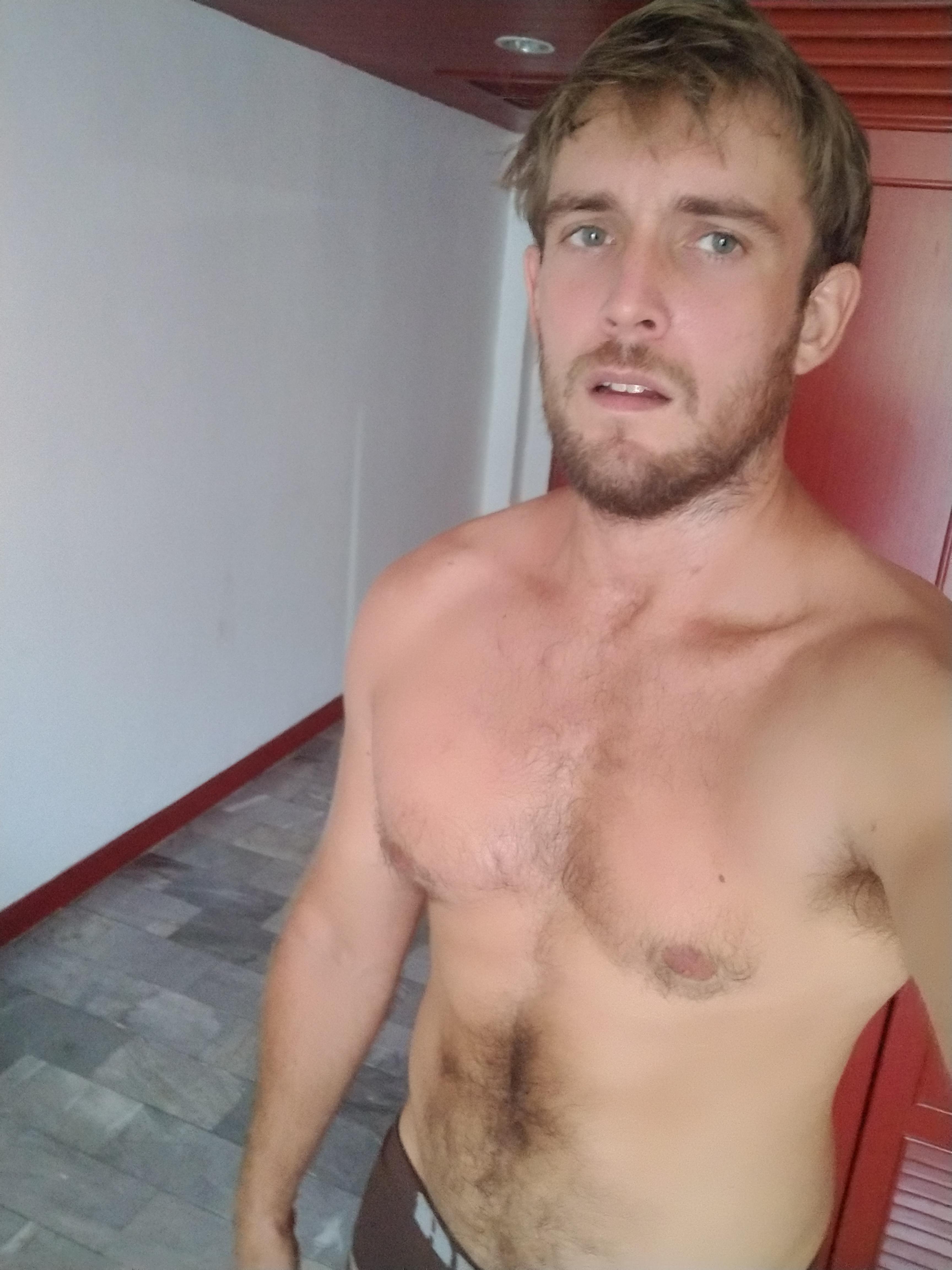 Sweaty Hi Scrolller