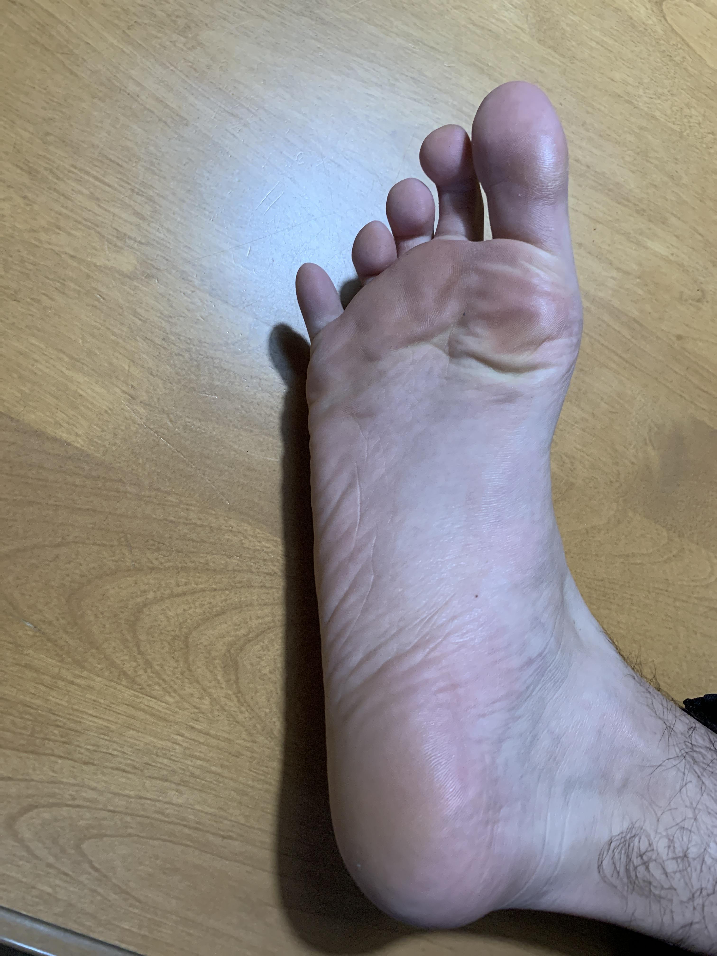 Sweaty Who Wants To Smell Scrolller