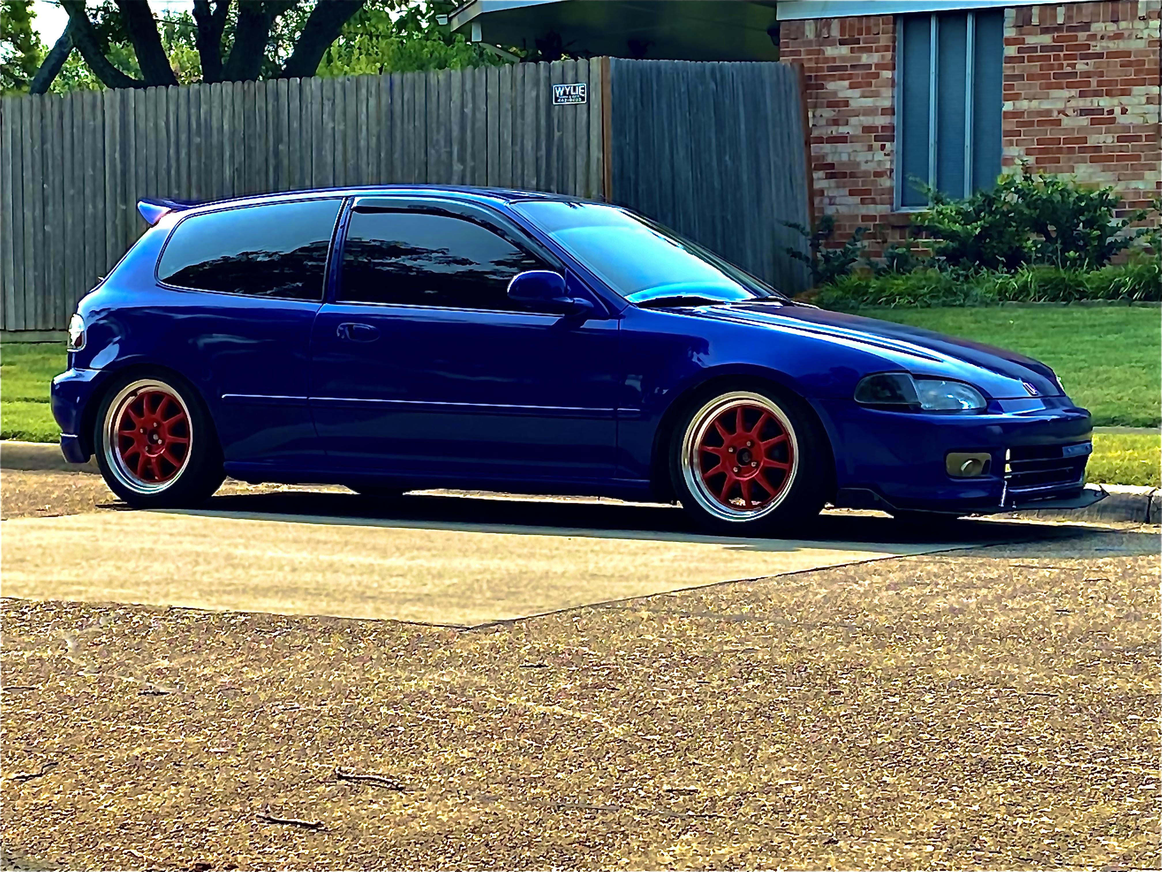 Sweet Honda | Scrolller