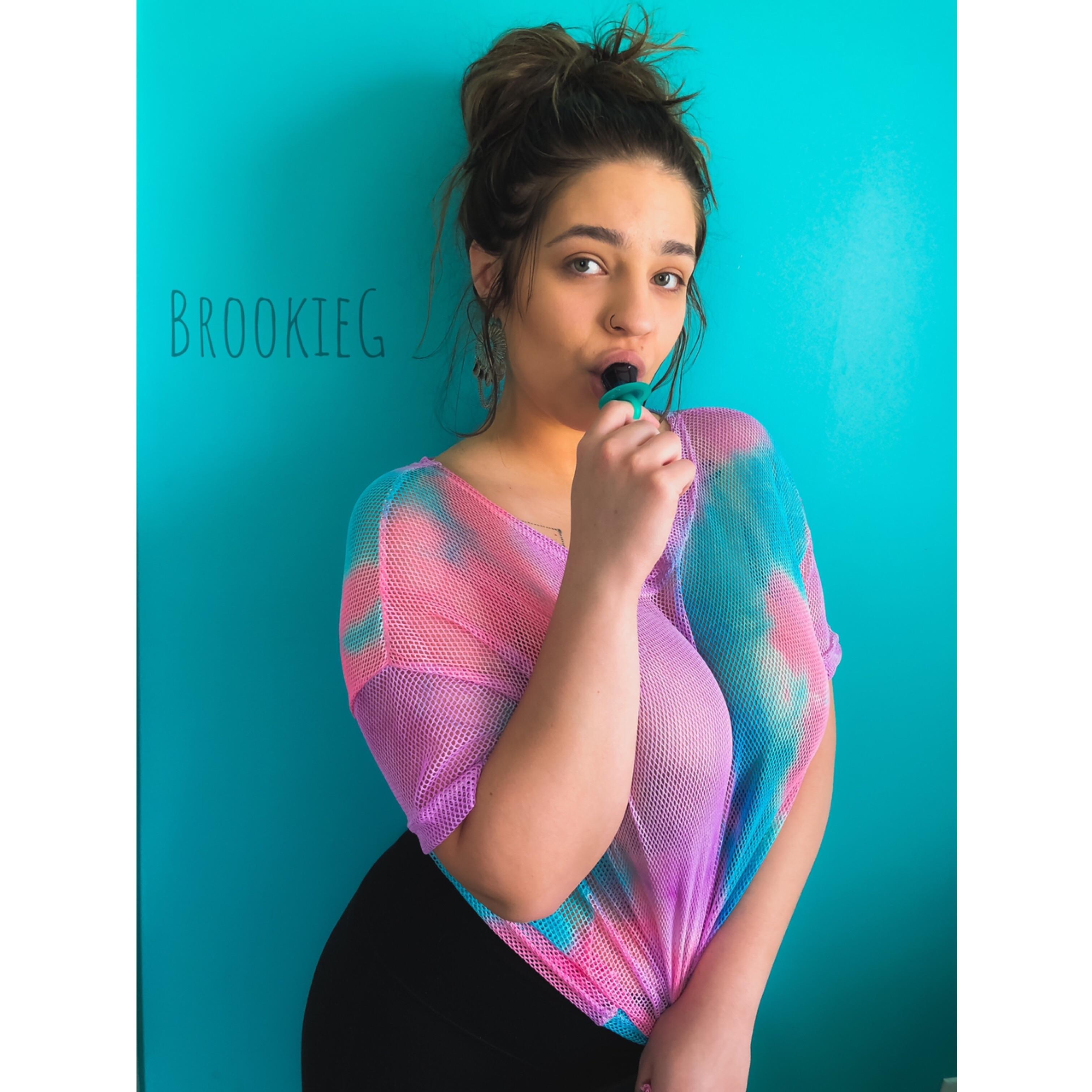 Sweet like a... ring pop? | Scrolller