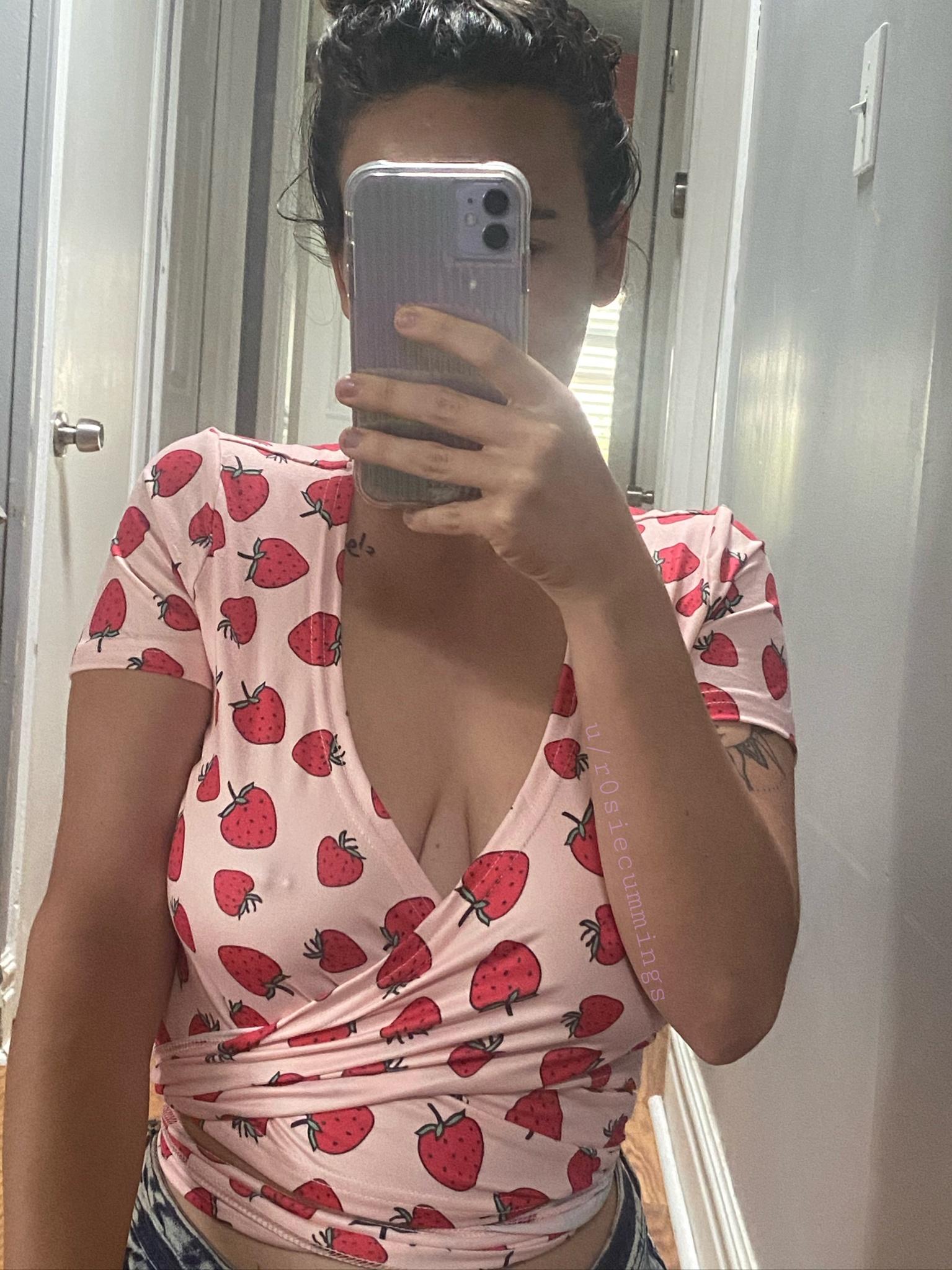 Sweet like a strawberry | Scrolller