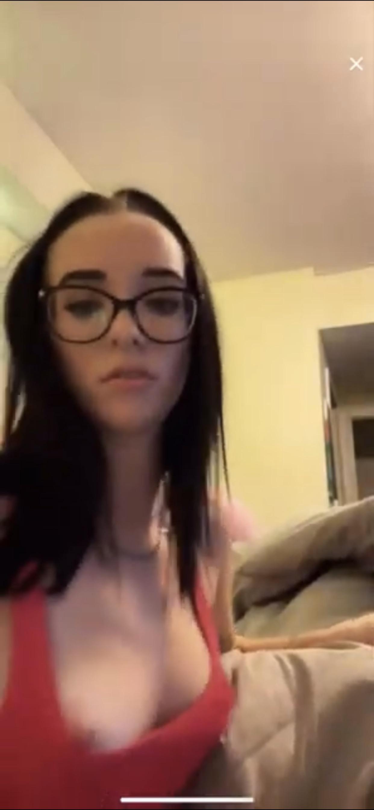 Tail end | Scrolller