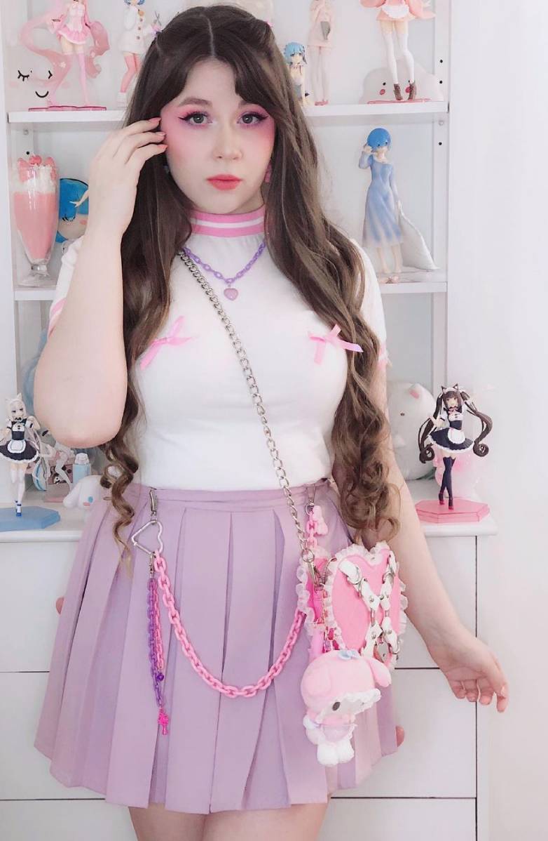 Take me to the mall?? | Scrolller