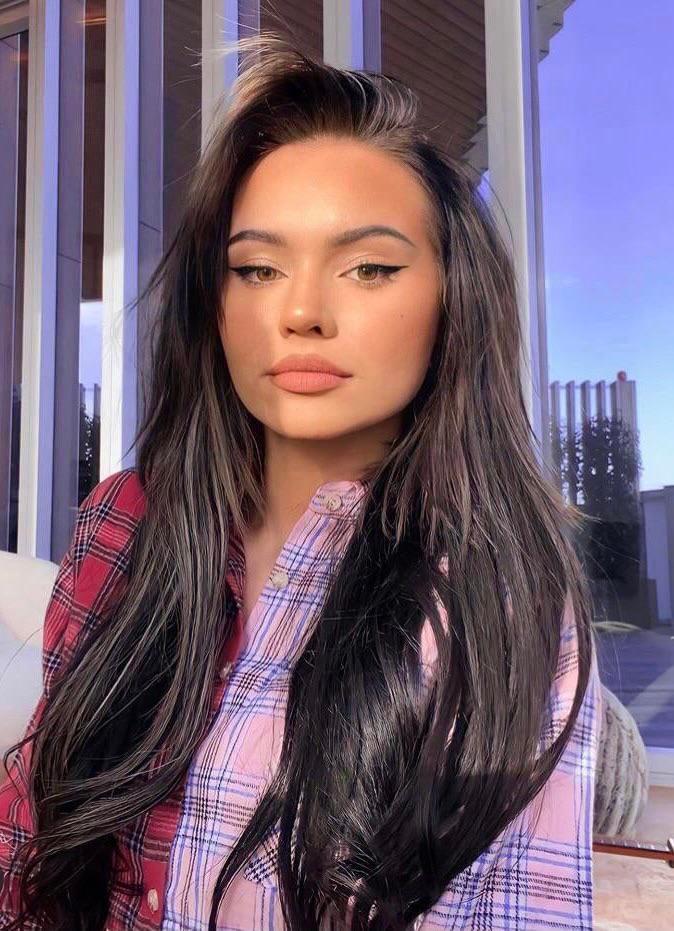 Talia Mar | Scrolller