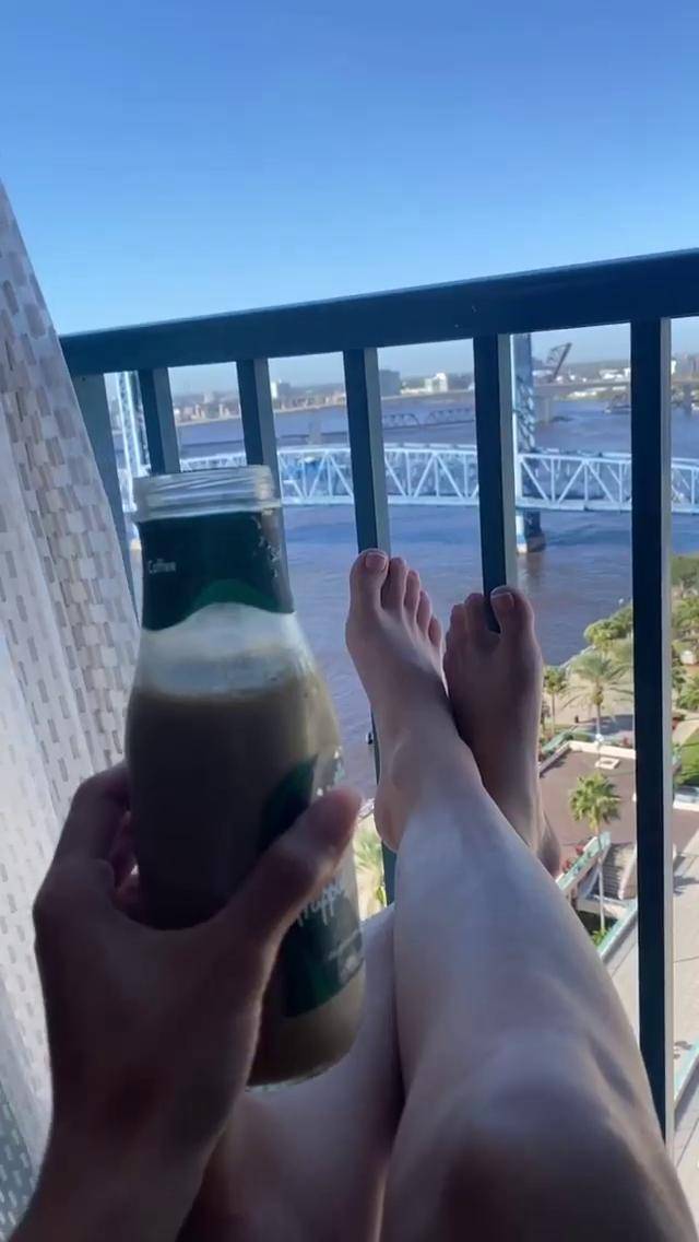Tay giving us a good view of her cute feet | Scrolller