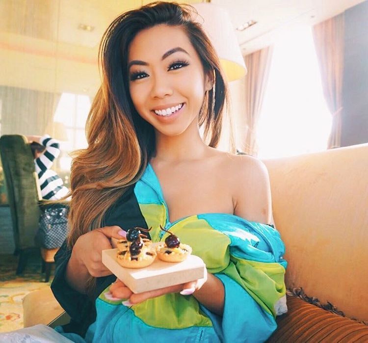 Tea Time! | Scrolller